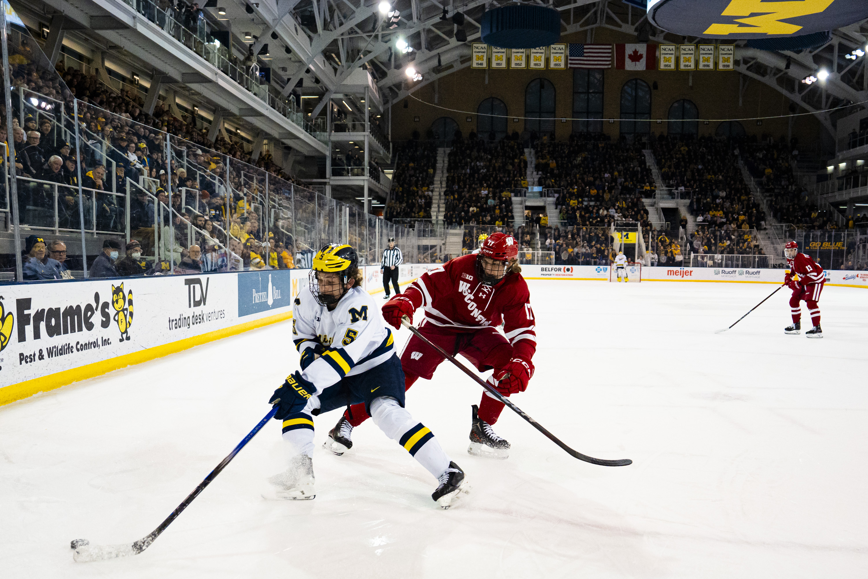 Michigan vs Wisconsin men's ice hockey game two - mlive.com
