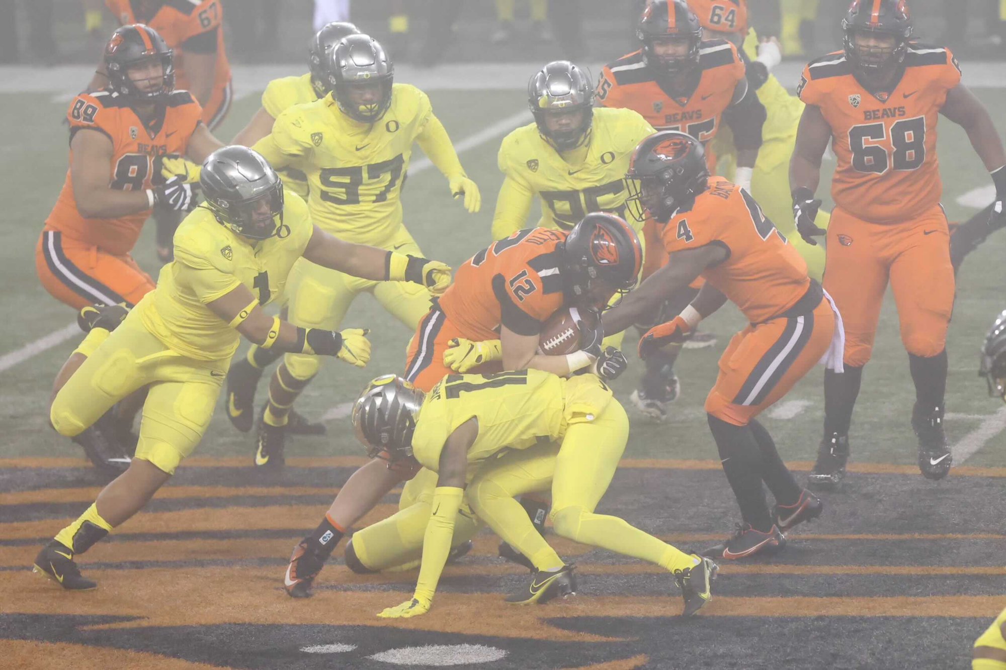 Oregon Ducks vs. Oregon State Beavers football: Nov. 27, 2020 ...