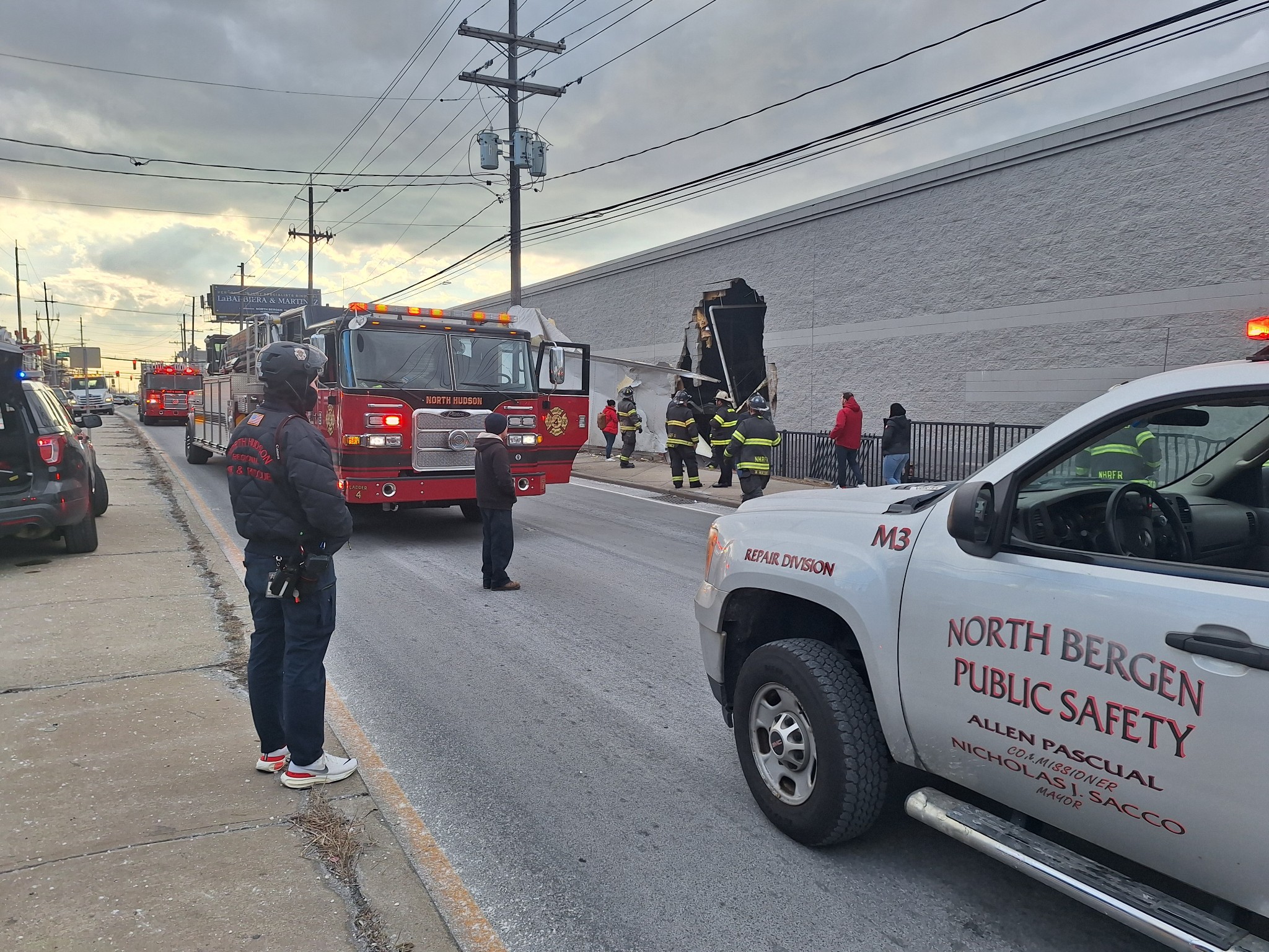 Dump truck plows through side of North Bergen Target - nj.com