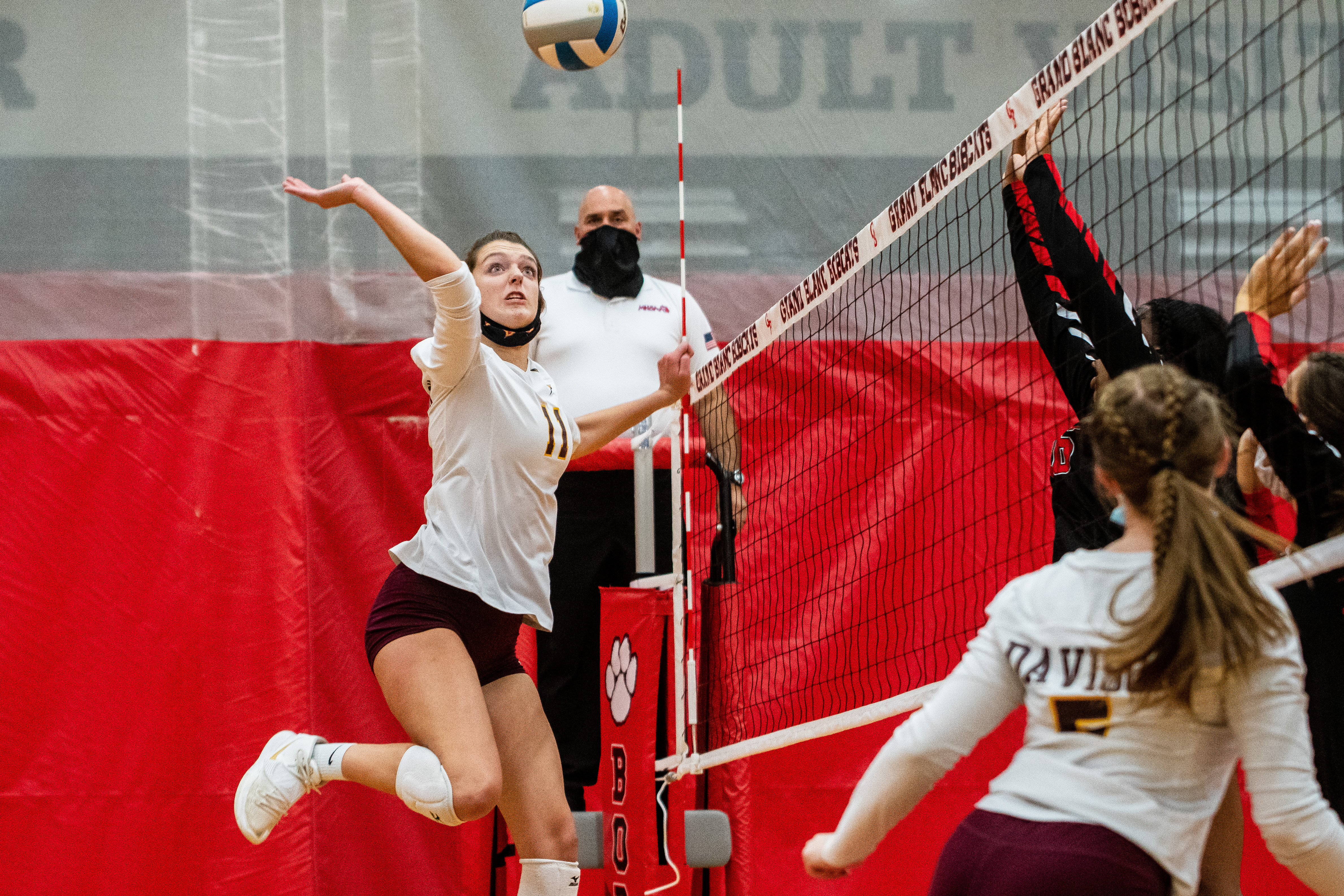 Davison volleyball faces Grand Blanc in regular season matchup - mlive.com