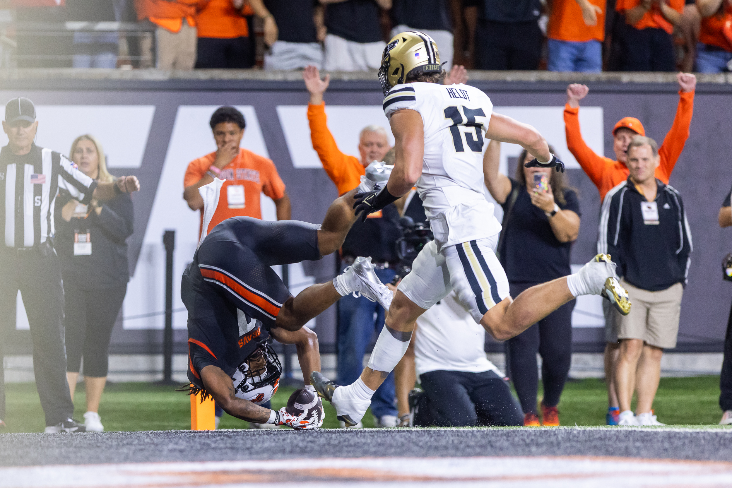Oregon State Beavers vs. Purdue Boilermakers: Sept. 21, 2024 ...