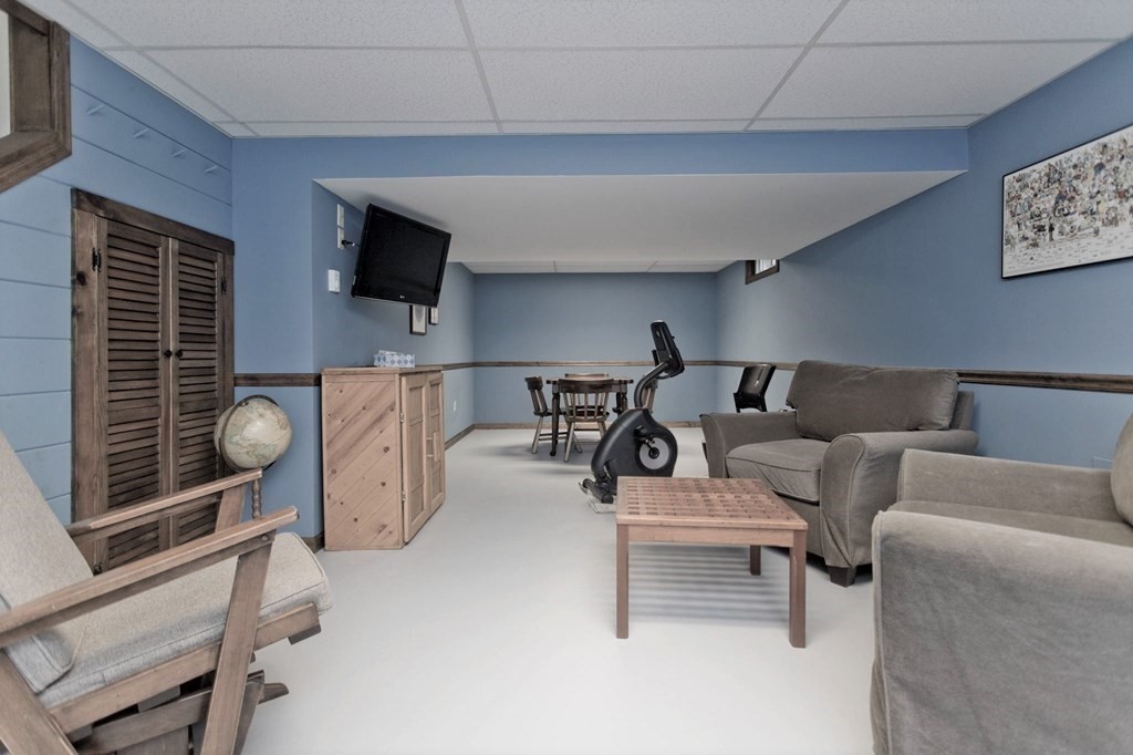 House of the Week: Wilbraham home has in-law apartment with private ...