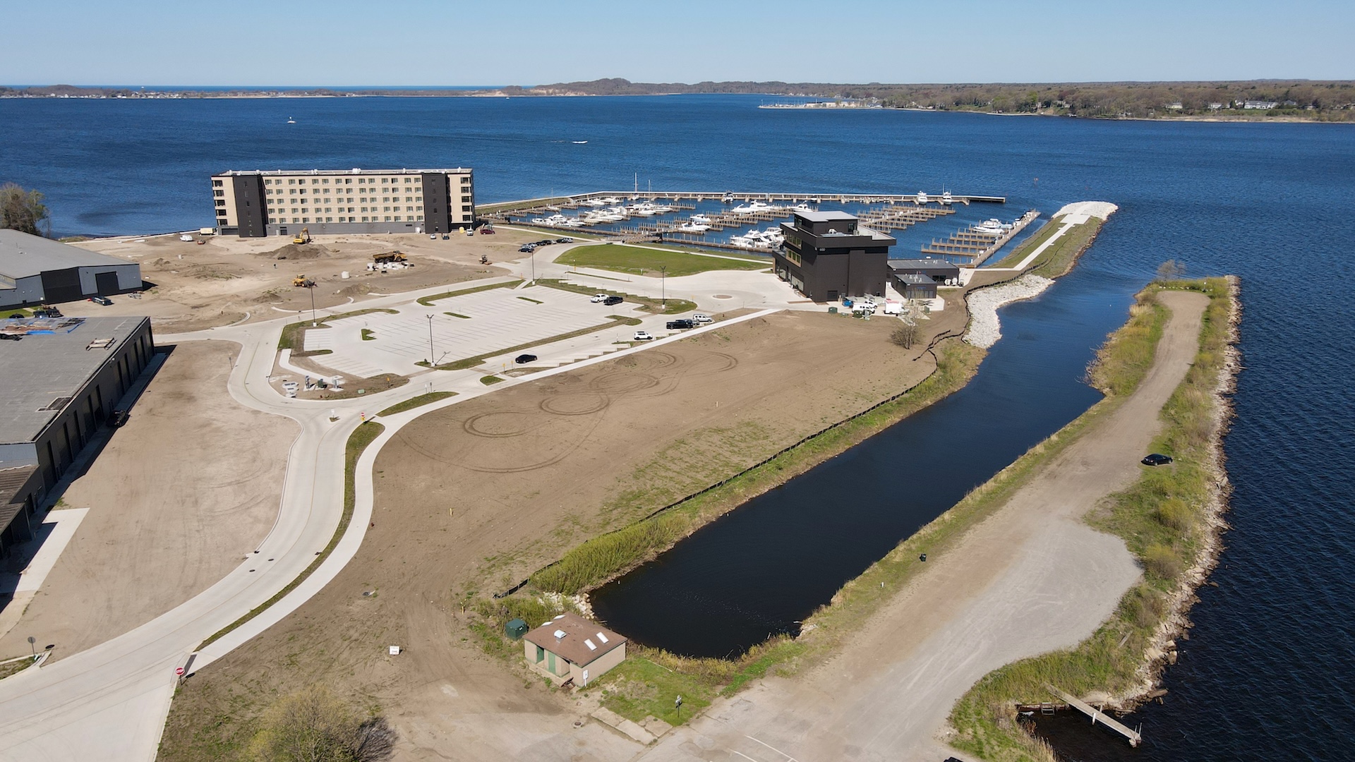 Adelaide Pointe opens with controversy on Muskegon Lake - mlive.com