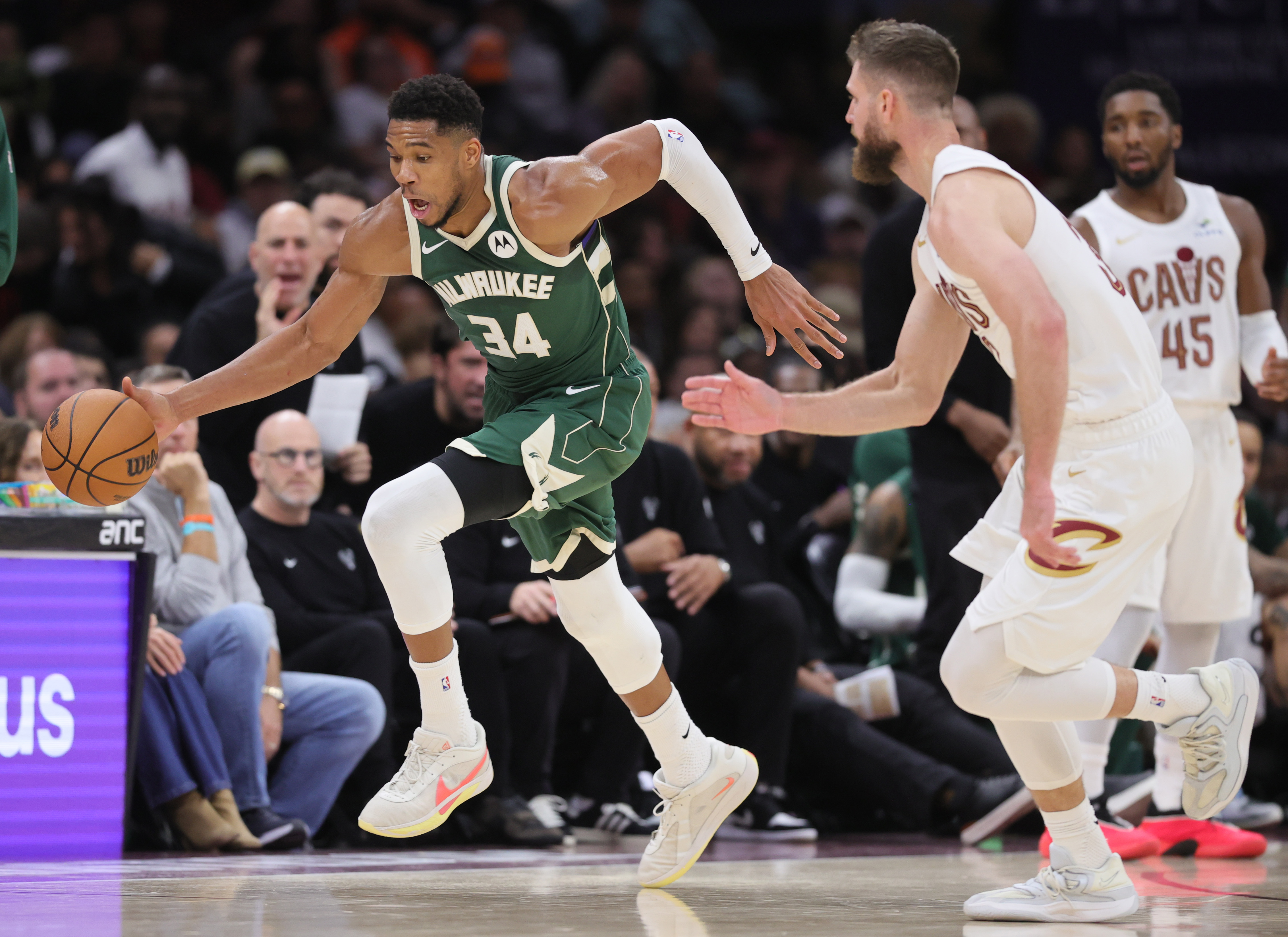 Cleveland Cavaliers vs. Milwaukee Bucks, October 26, 2025 - cleveland.com