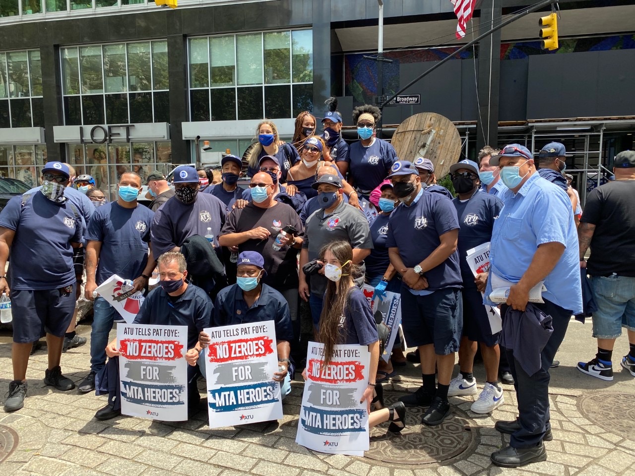 S.I. transit workers rally outside MTA HQ - silive.com