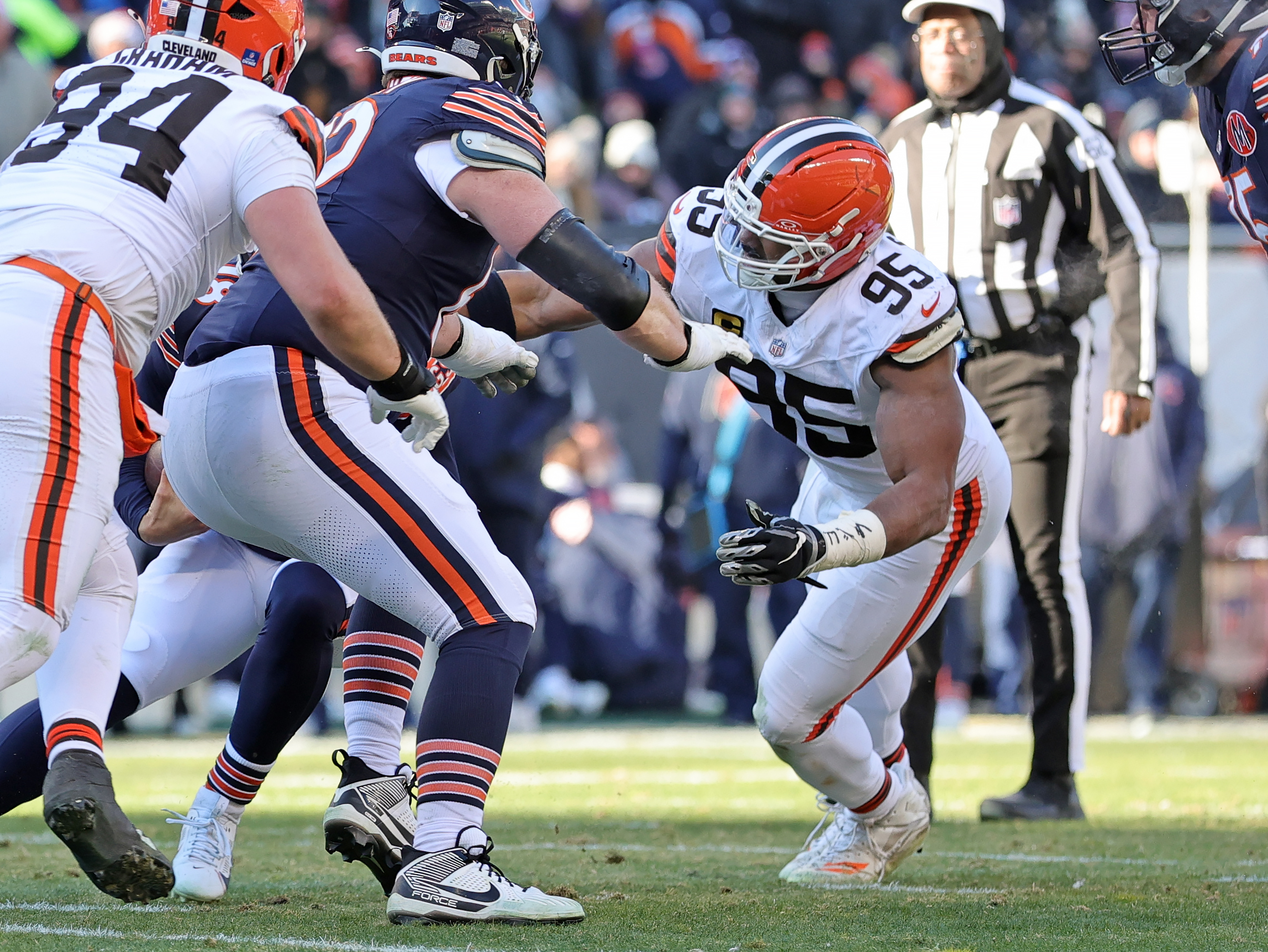 Cleveland Browns defensive end Myles Garrett vs. Chicago Bears ...