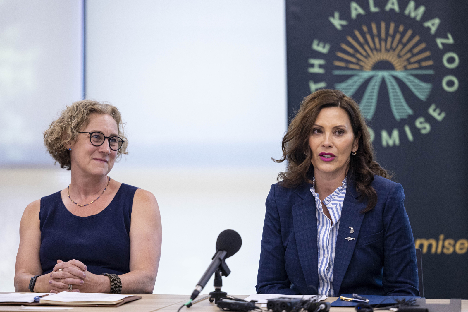 Gov. Whitmer holds roundtable discussion about public safety and gun ...