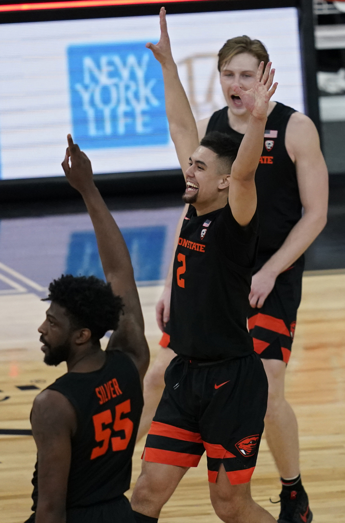 Oregon State vs. UCLA at Pac-12 men's basketball tournament ...