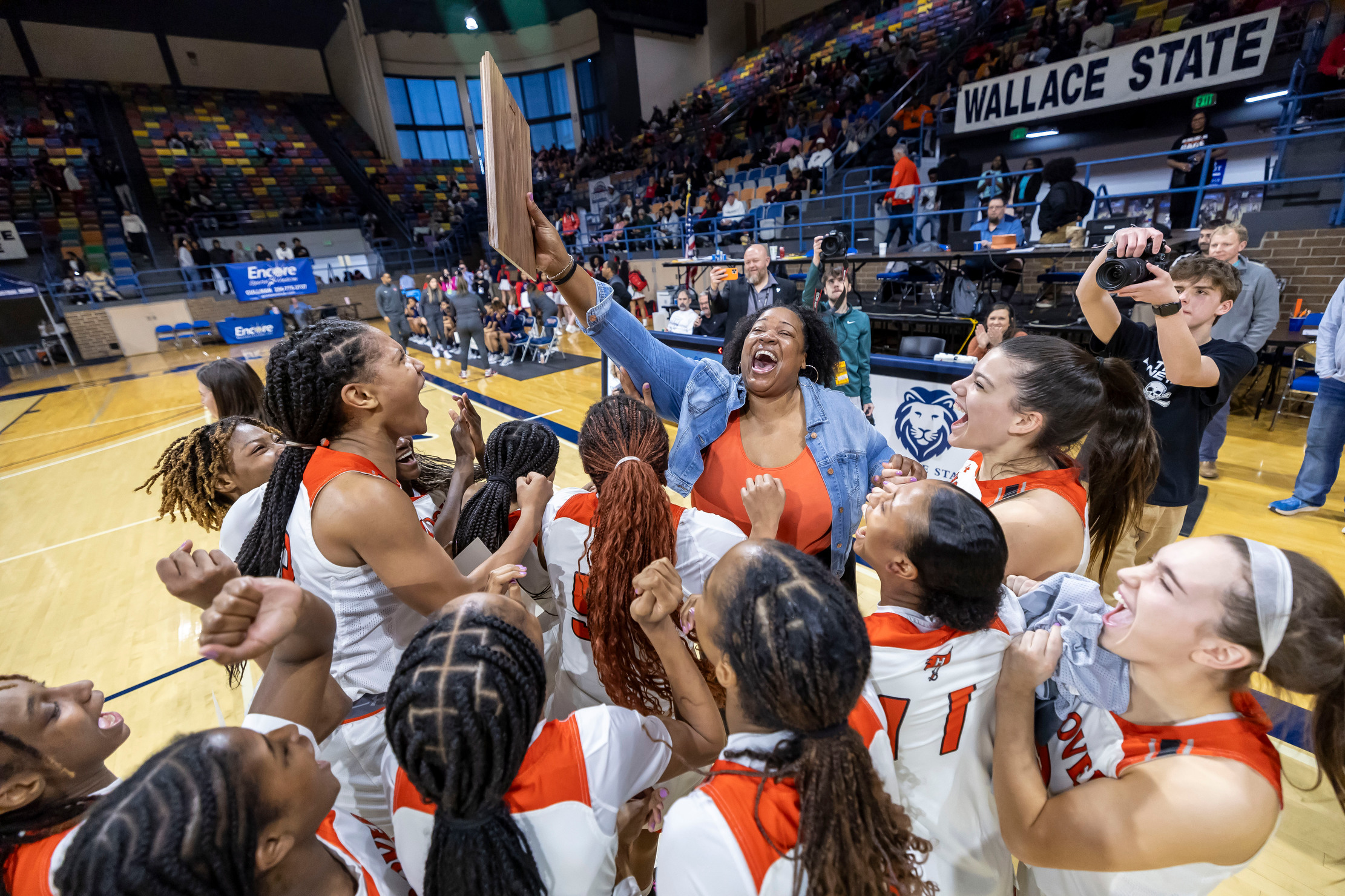 AHSAA Northwest Regional Final Basketball-7A Girls - al.com