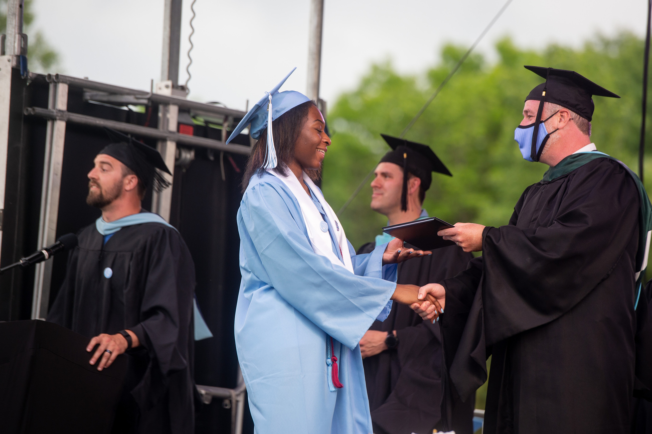 Ann Arbor Skyline hosts 2021 commencement ceremony - mlive.com