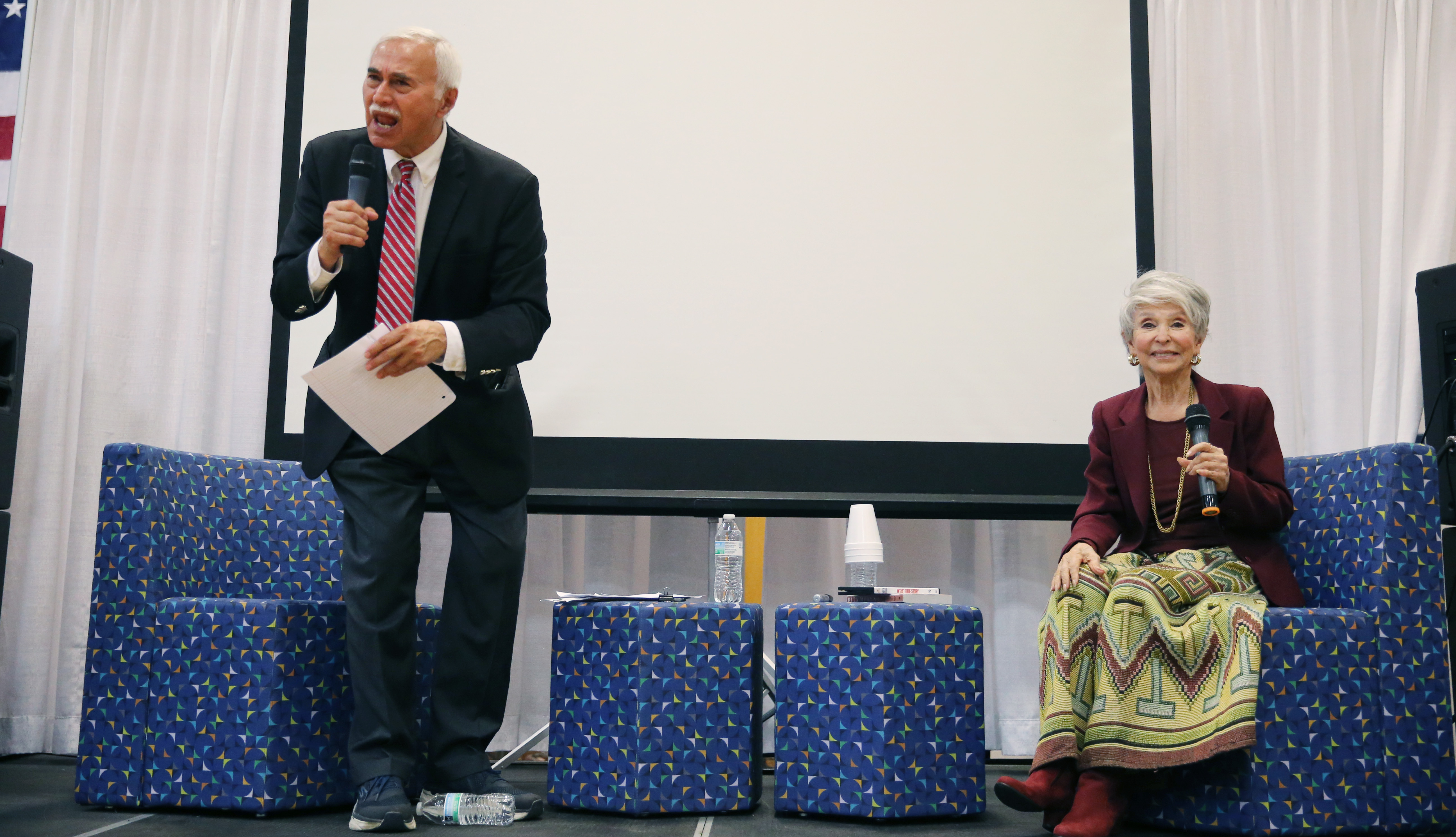 40th anniversary of the Hispanic Roundtable's Convención Hispana ...