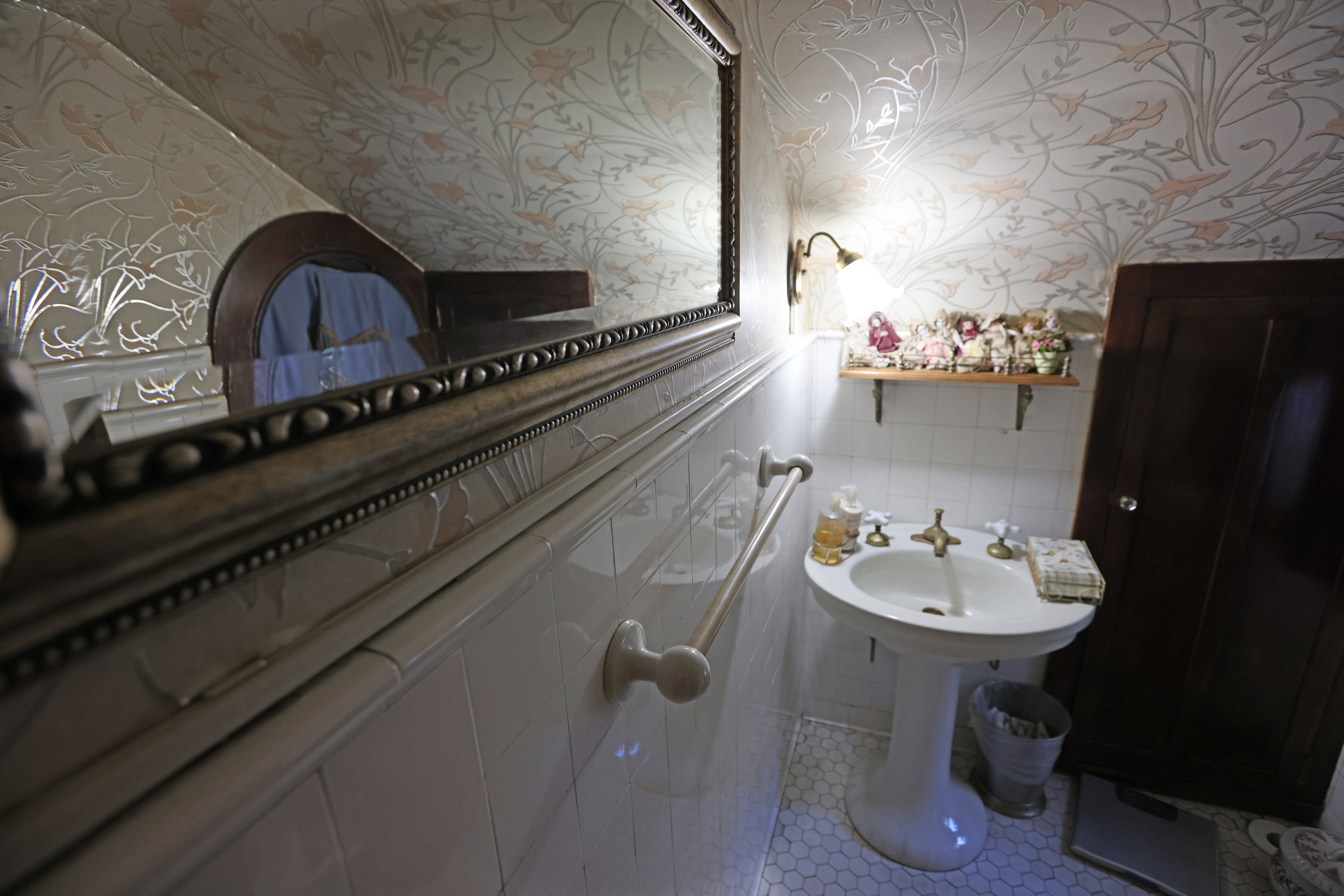 Eliot Ness house up for sale - cleveland.com