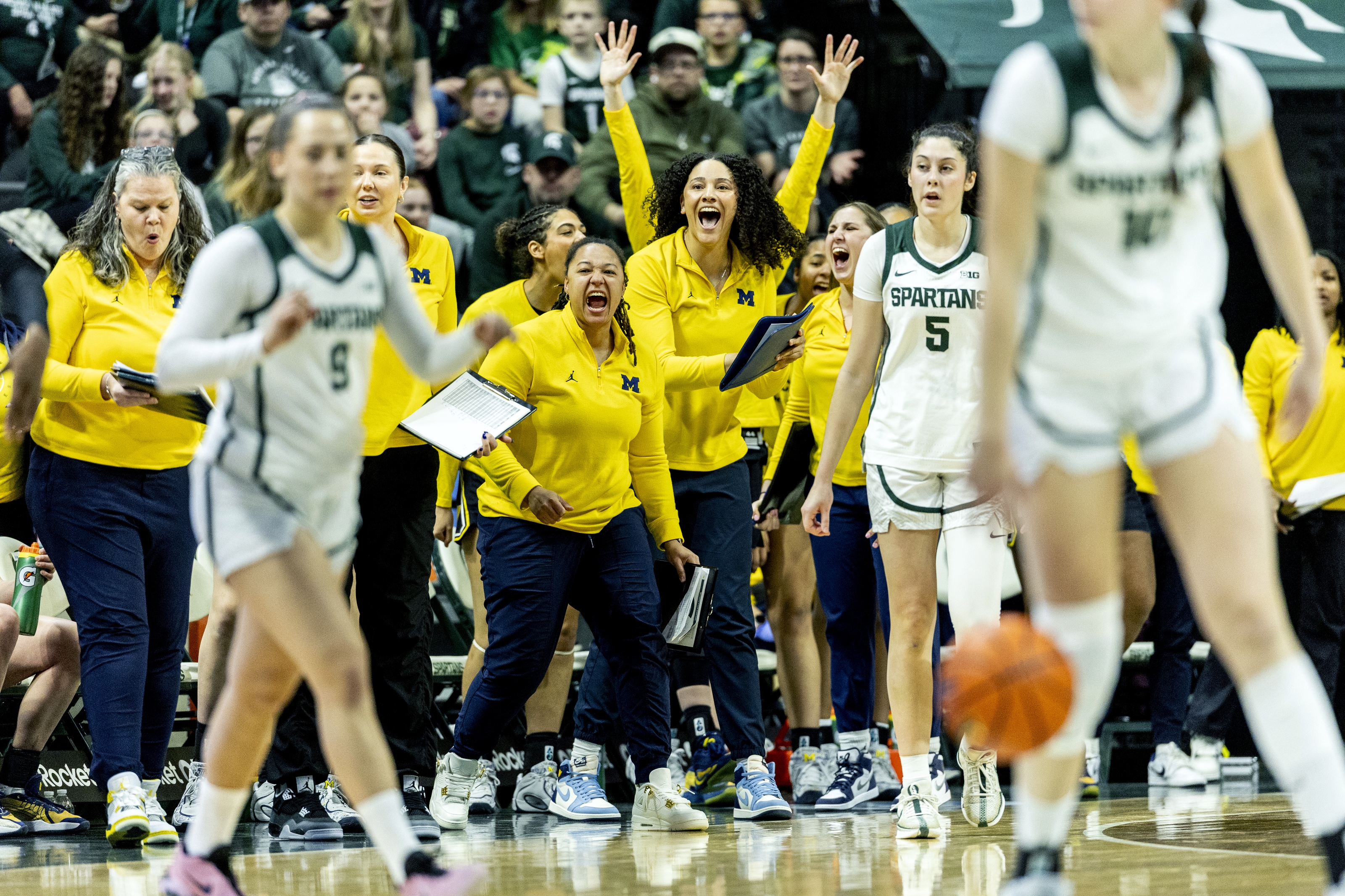 Michigan, Michigan State women's basketball face off in nationally ...
