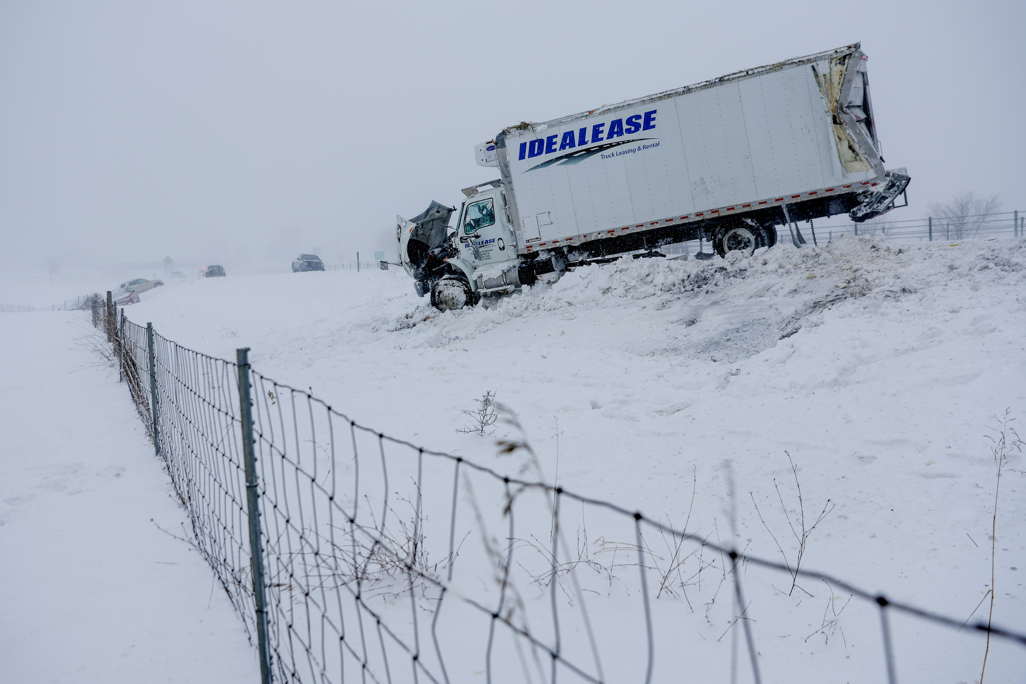Pre-Christmas blizzard hits Grand Rapids - mlive.com