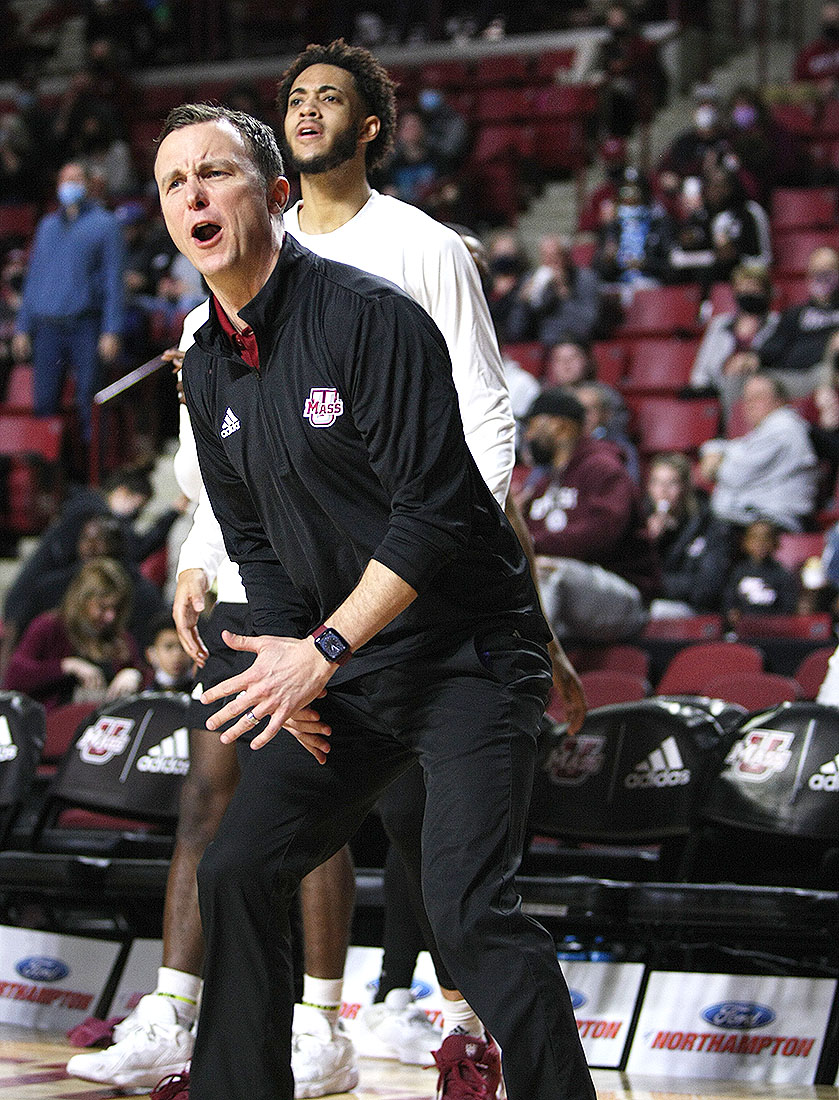 UMass Men's Basketball vs Saint Joseph's 2/12/22 - masslive.com