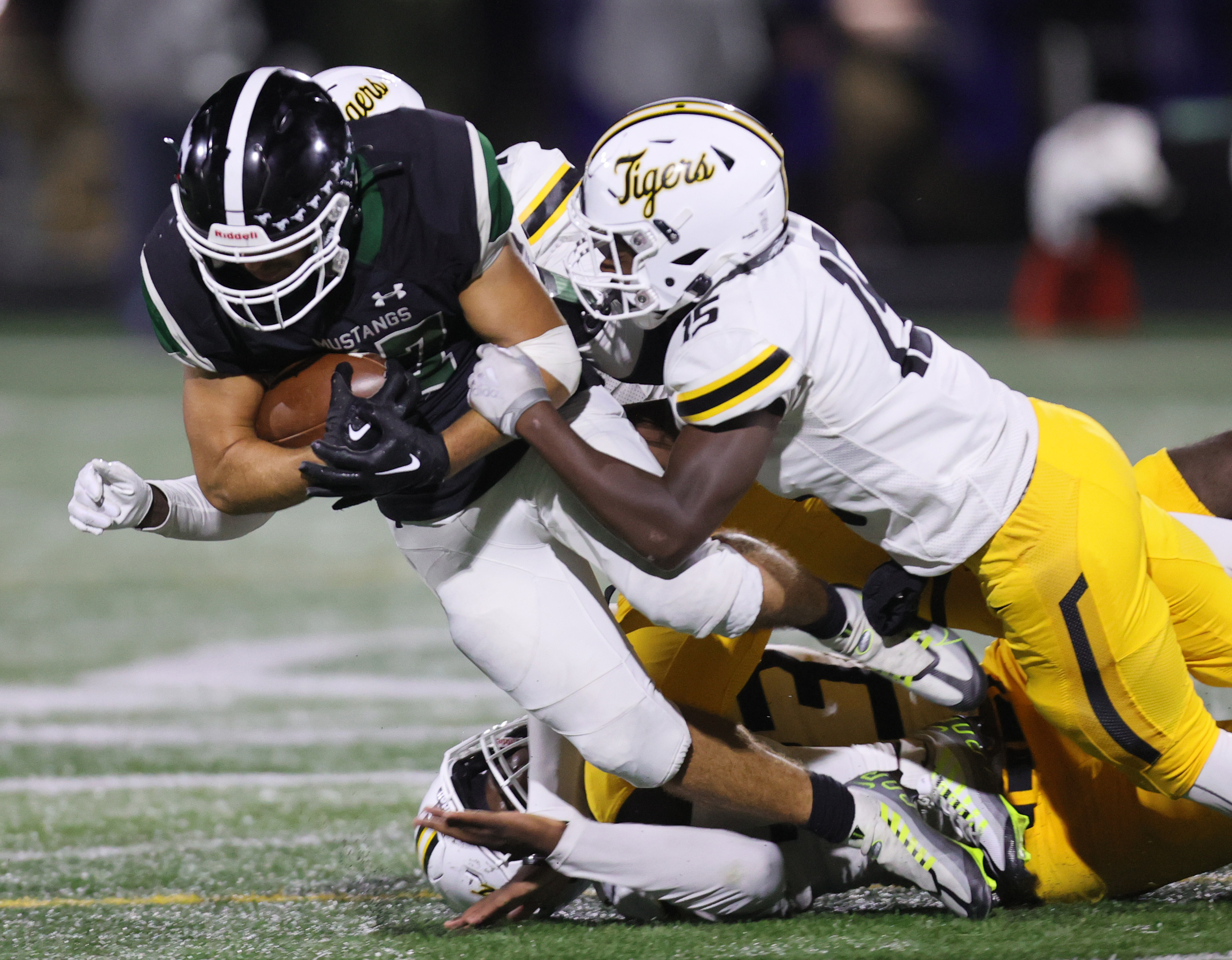 Strongsville vs. Cleveland Heights in high school football, September ...