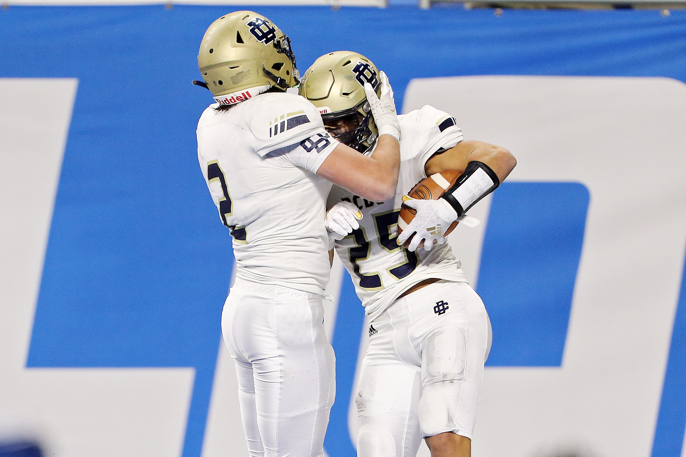 Detroit Country Day vs. Cadillac in MHSAA Division 4 high school ...