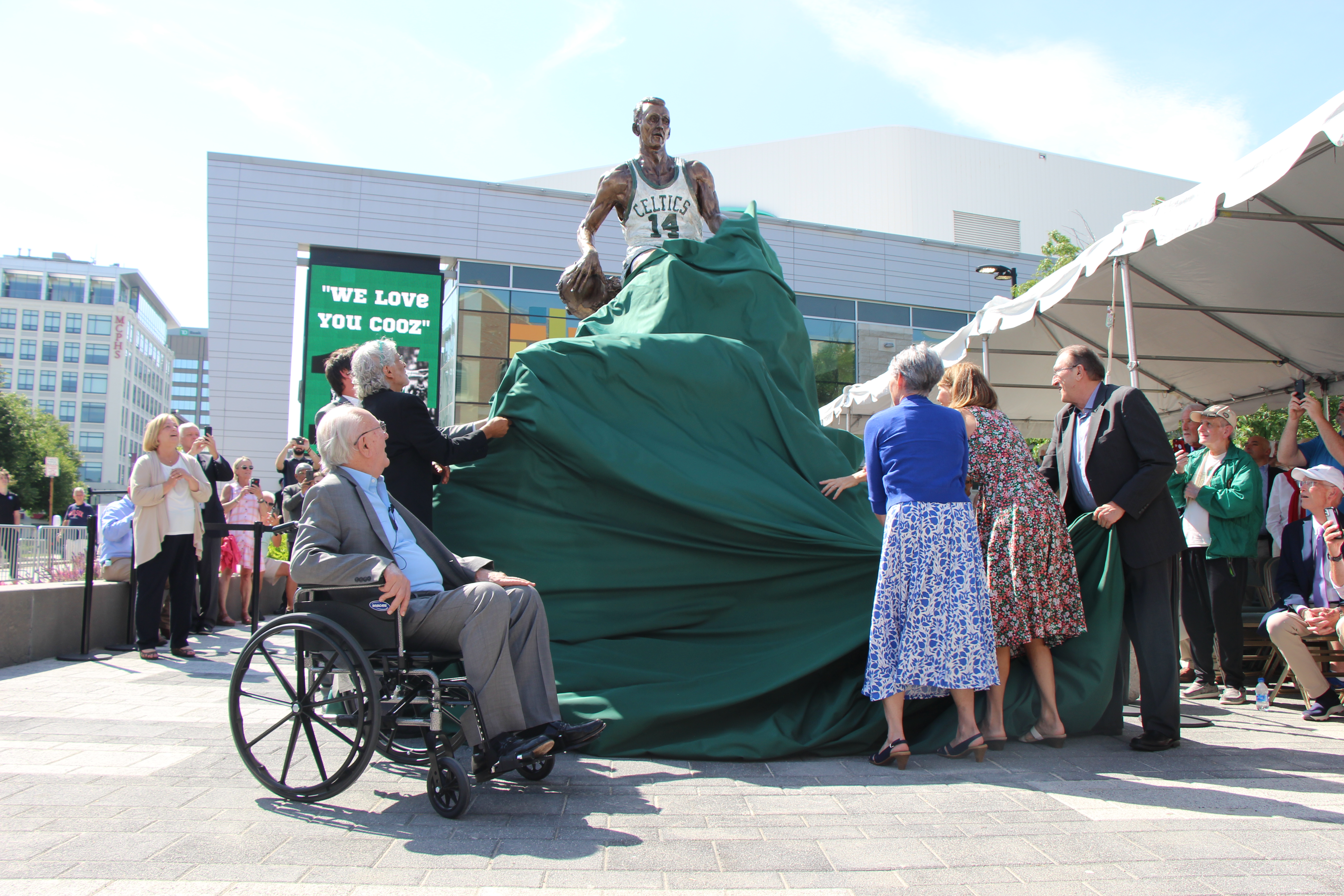 Boston Celtics legend Bob Cousy honored with a statue in Worcester ...