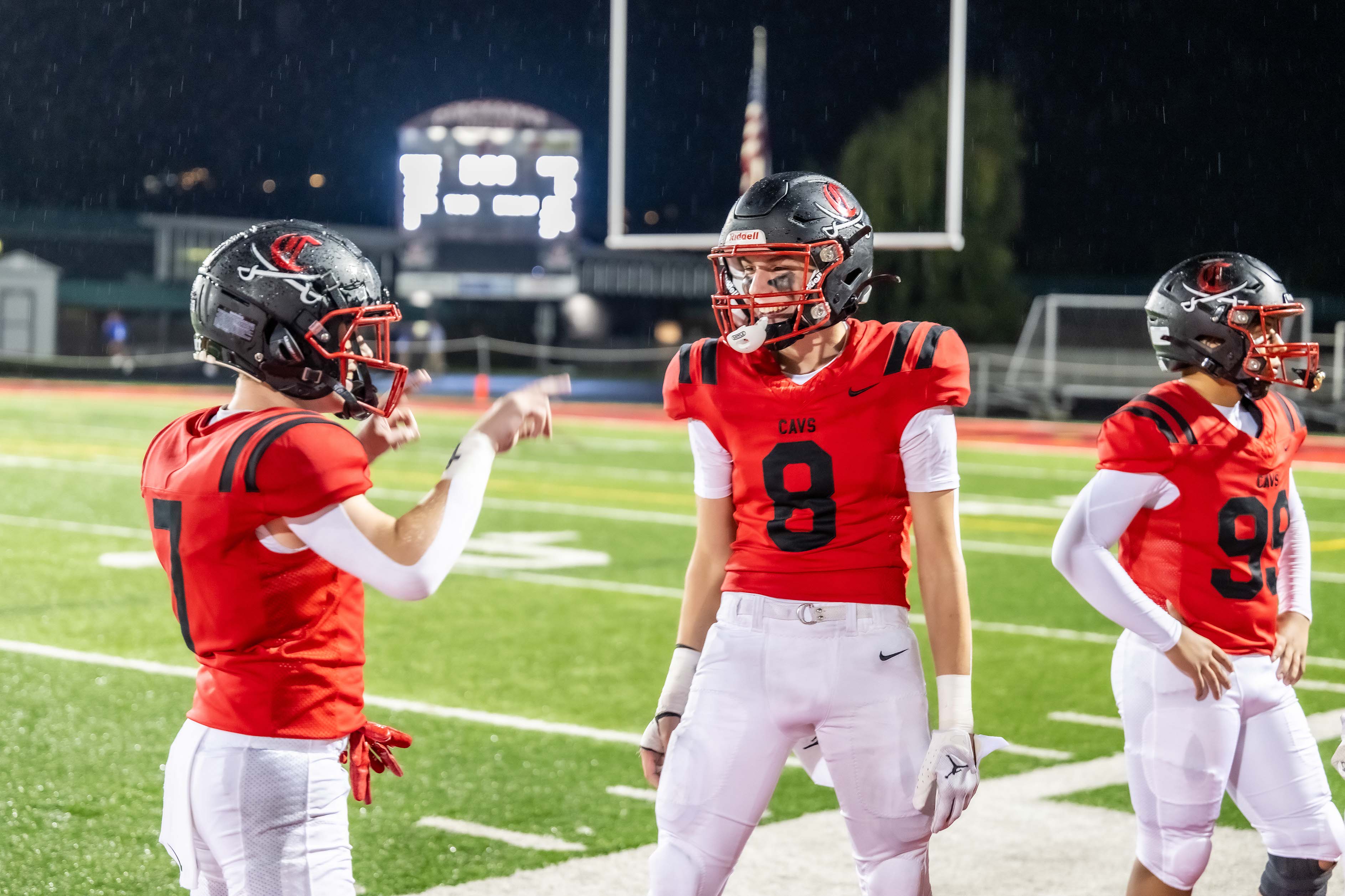 Oregon high school football: Clackamas Cavaliers vs Gresham Gophers ...