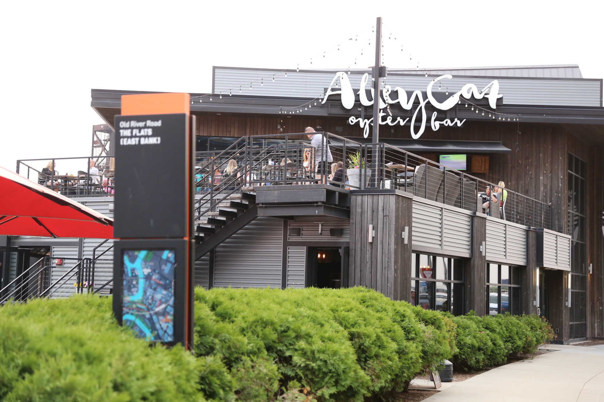 Cleveland’s Flats: 2023 restaurant and bar guide - cleveland.com