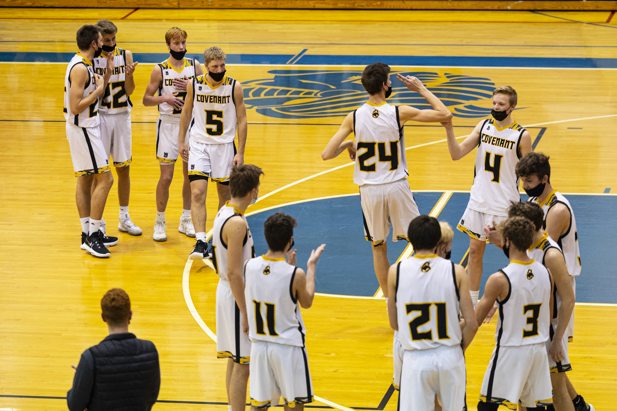 Schoolcraft knocks off GR Covenant Christian 59-47 to advance to MHSAA ...