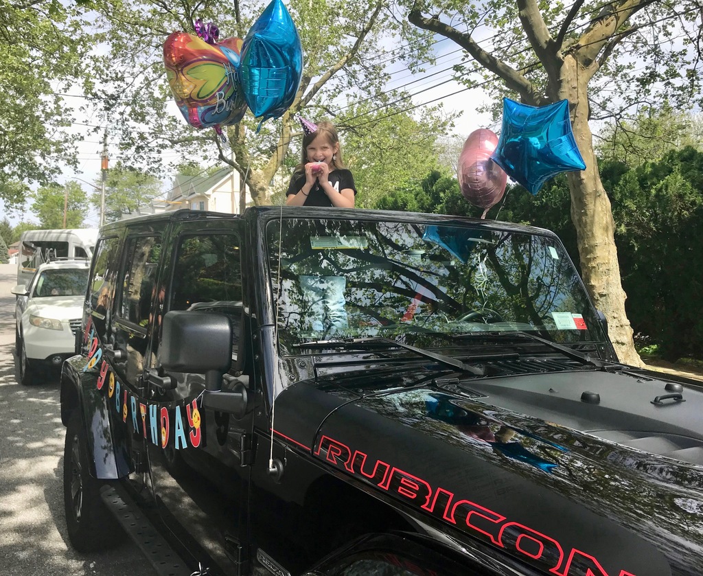 Good things come in 12s: Festive drive-by celebrates 12th birthday ...