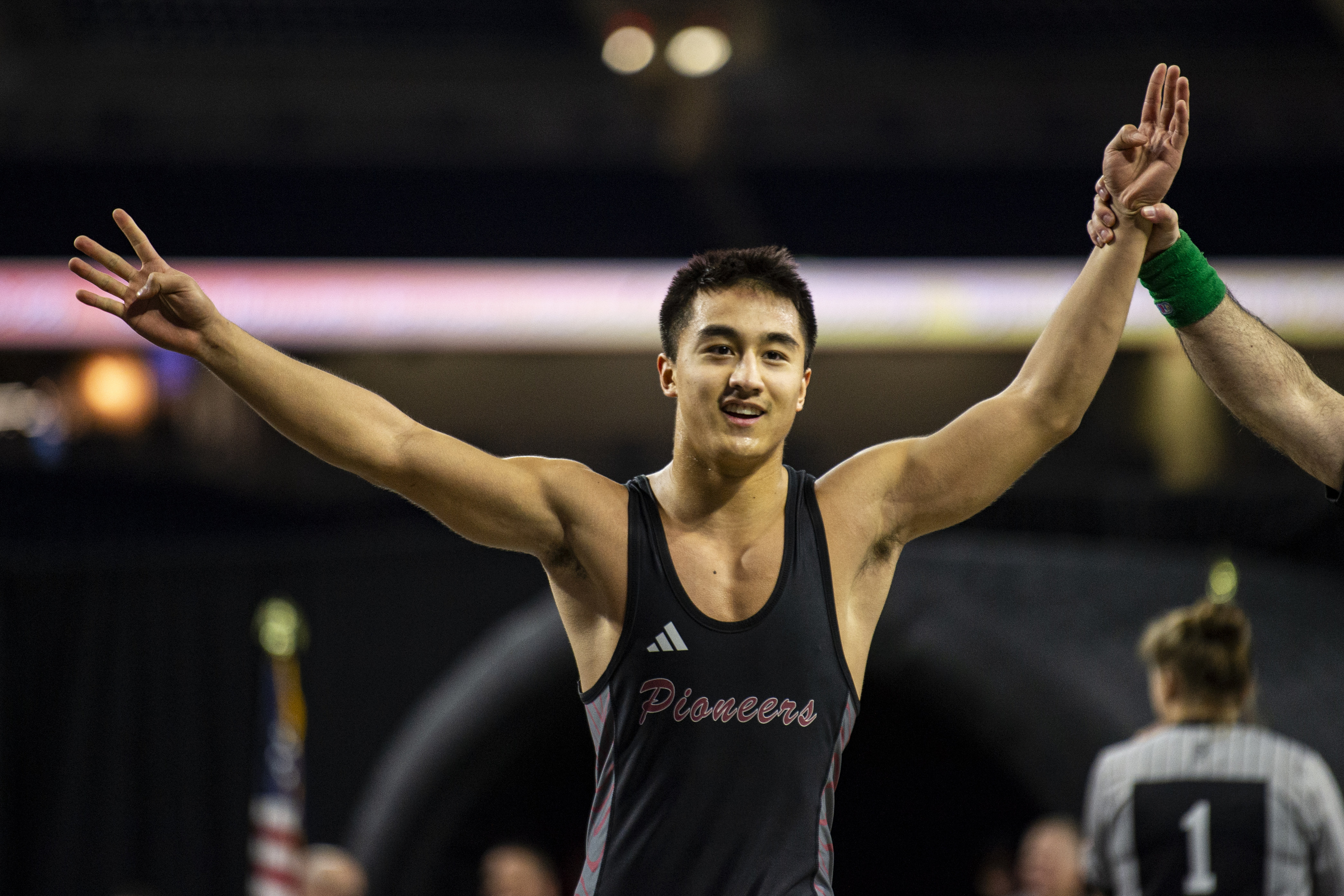 Photos from the D4 state individual wrestling finals in Detroit - mlive.com