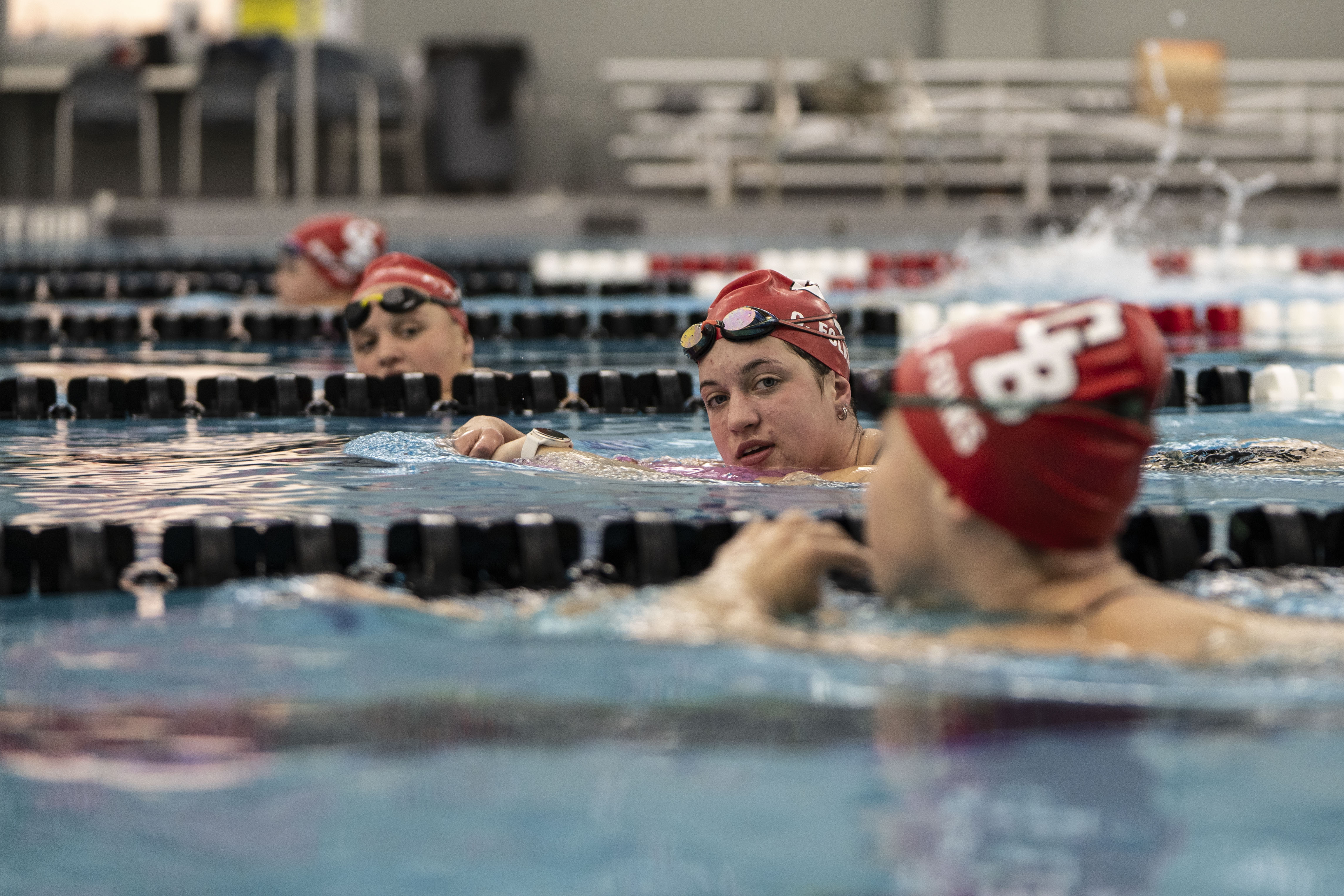 Grand Blanc girls swim team practices ahead of state championships ...