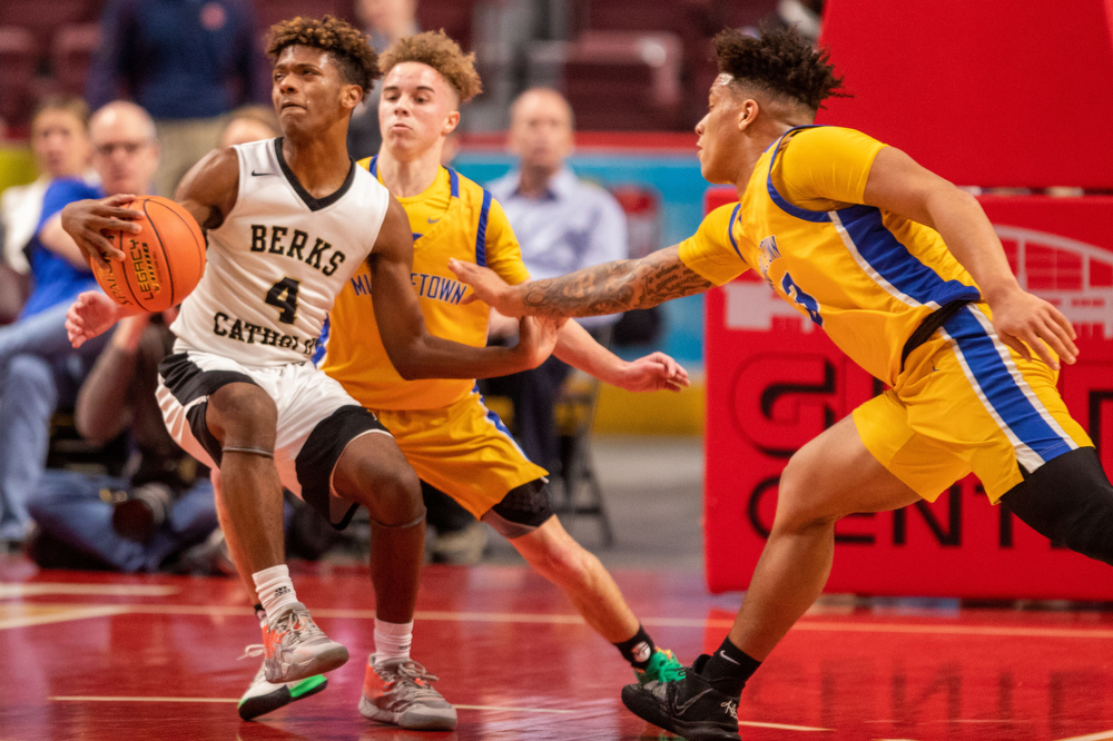 Middletown meets Berks Catholic in the 2022 D3 Title basketball game ...