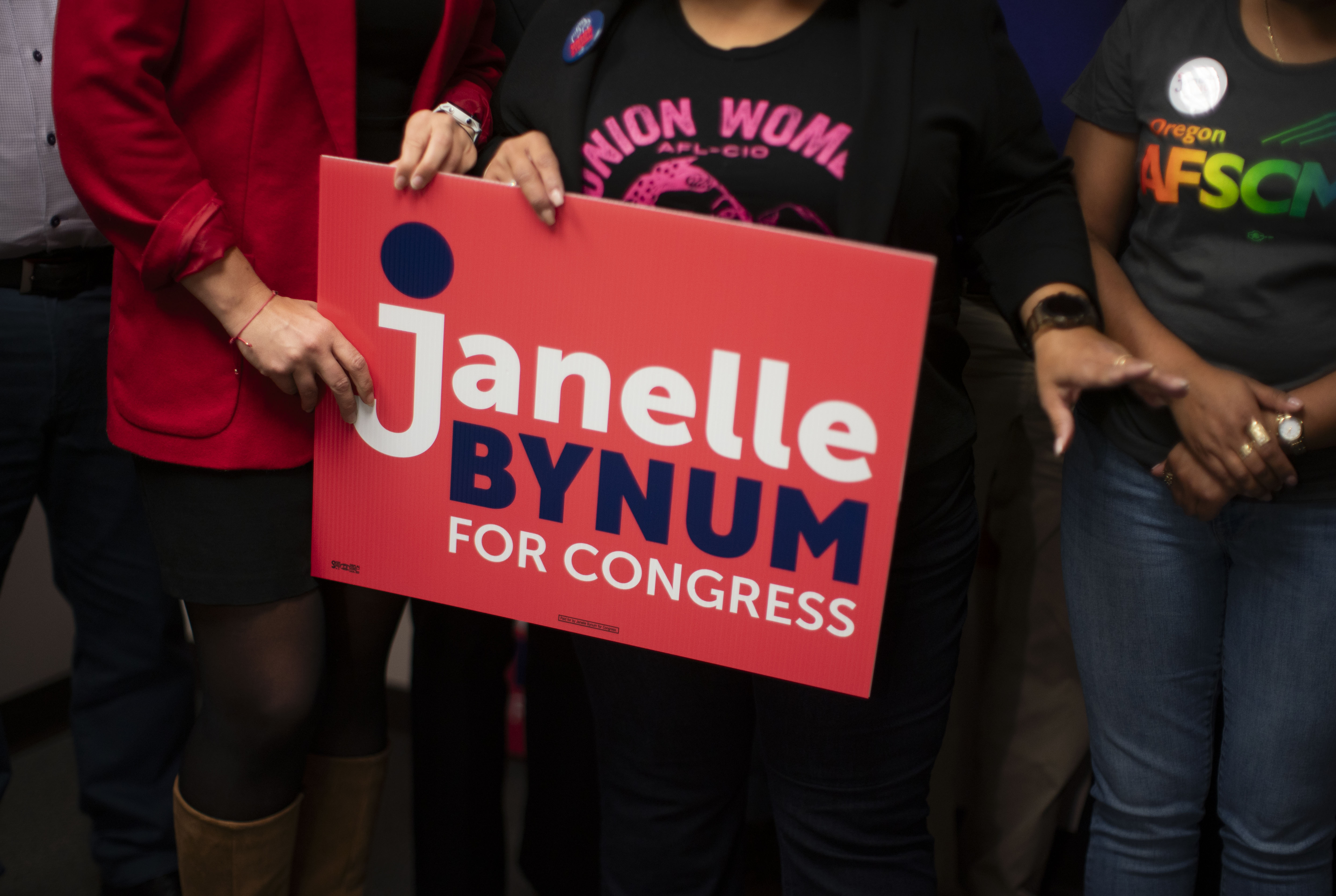 Rep Janelle Bynum and House Minority Leader Hakeem Jeffries ...