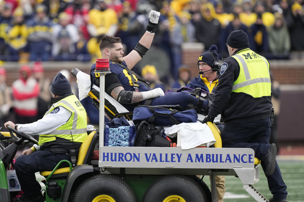 After ‘emotional’ injury, Michigan responds vs. Ohio State