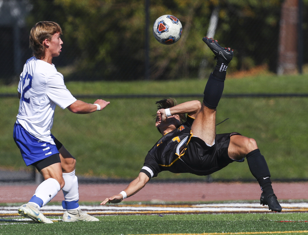 Colonial League boys soccer championship: Southern Lehigh vs ...