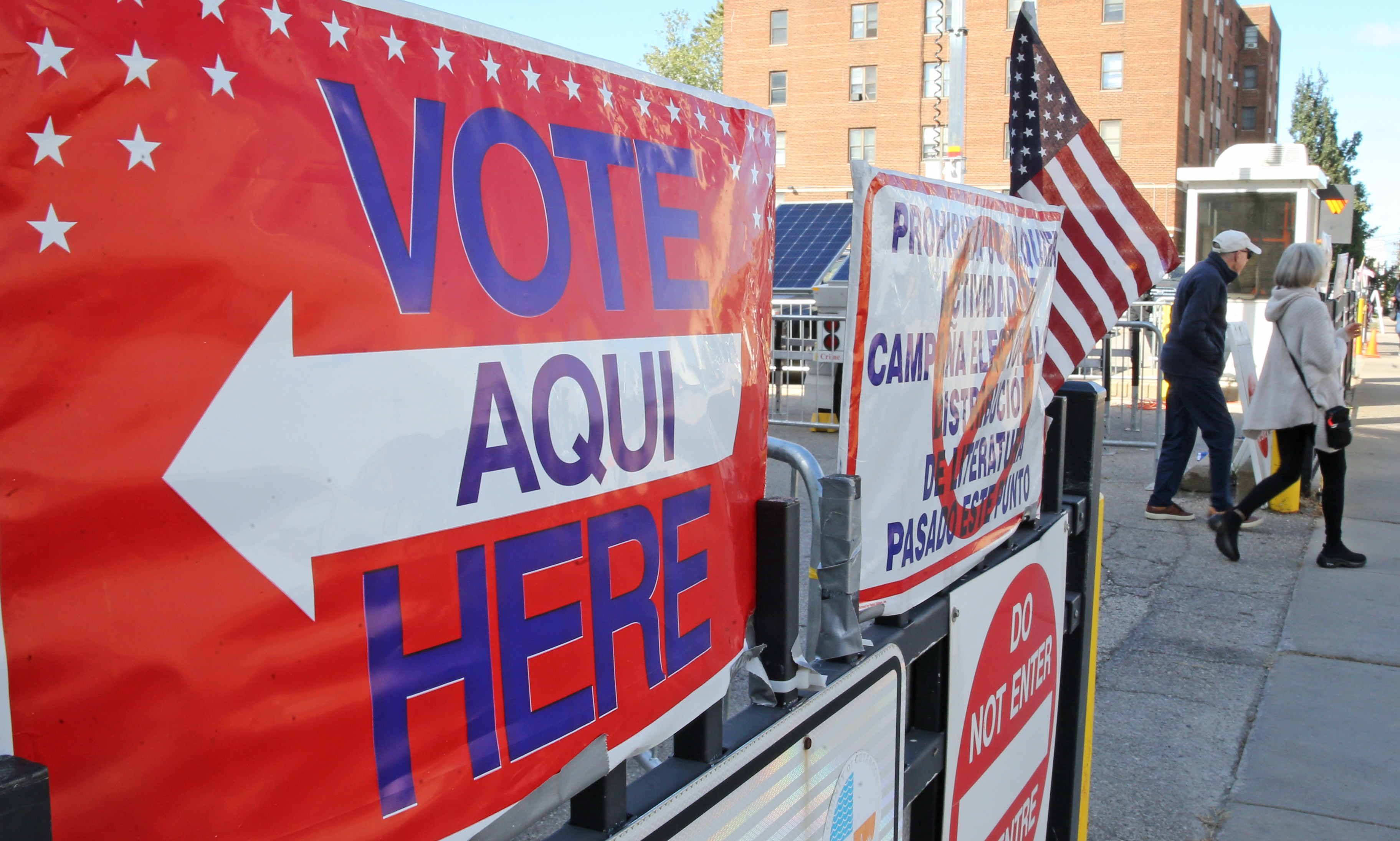 Second day of early voting at the Cuyahoga County Board of Elections ...