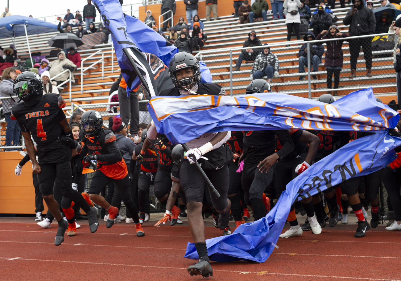 Belleville, Dearborn Fordson football - mlive.com