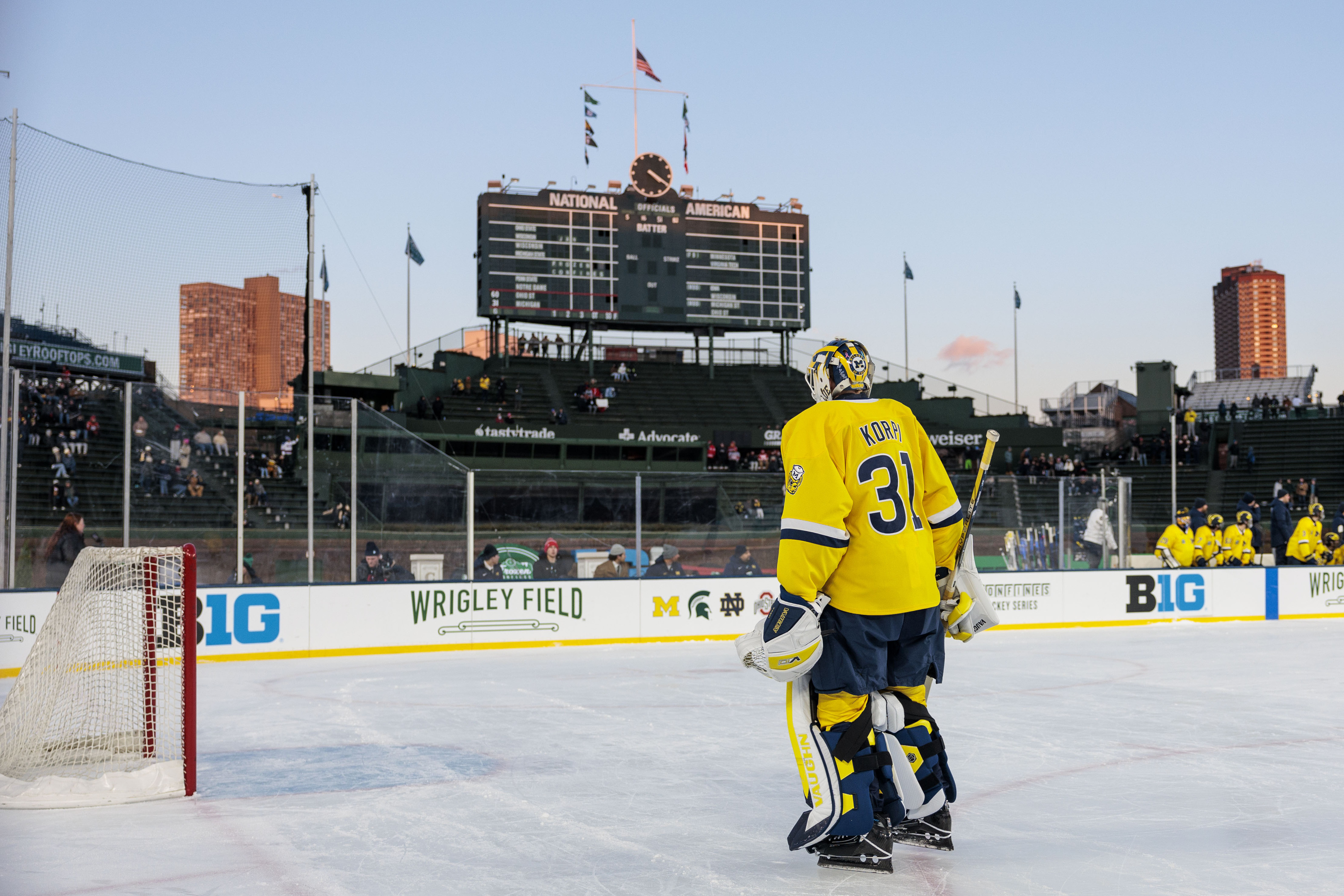 Frozen Confines ice hockey at Wrigley Field: Michigan vs. Ohio State ...