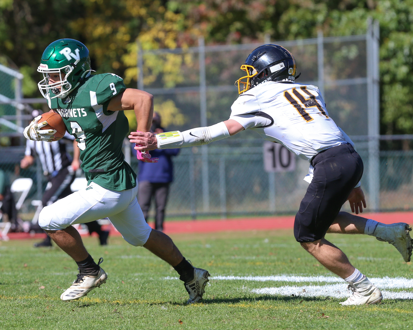 Football: Passaic Valley defeats West Milford 27-20. - nj.com