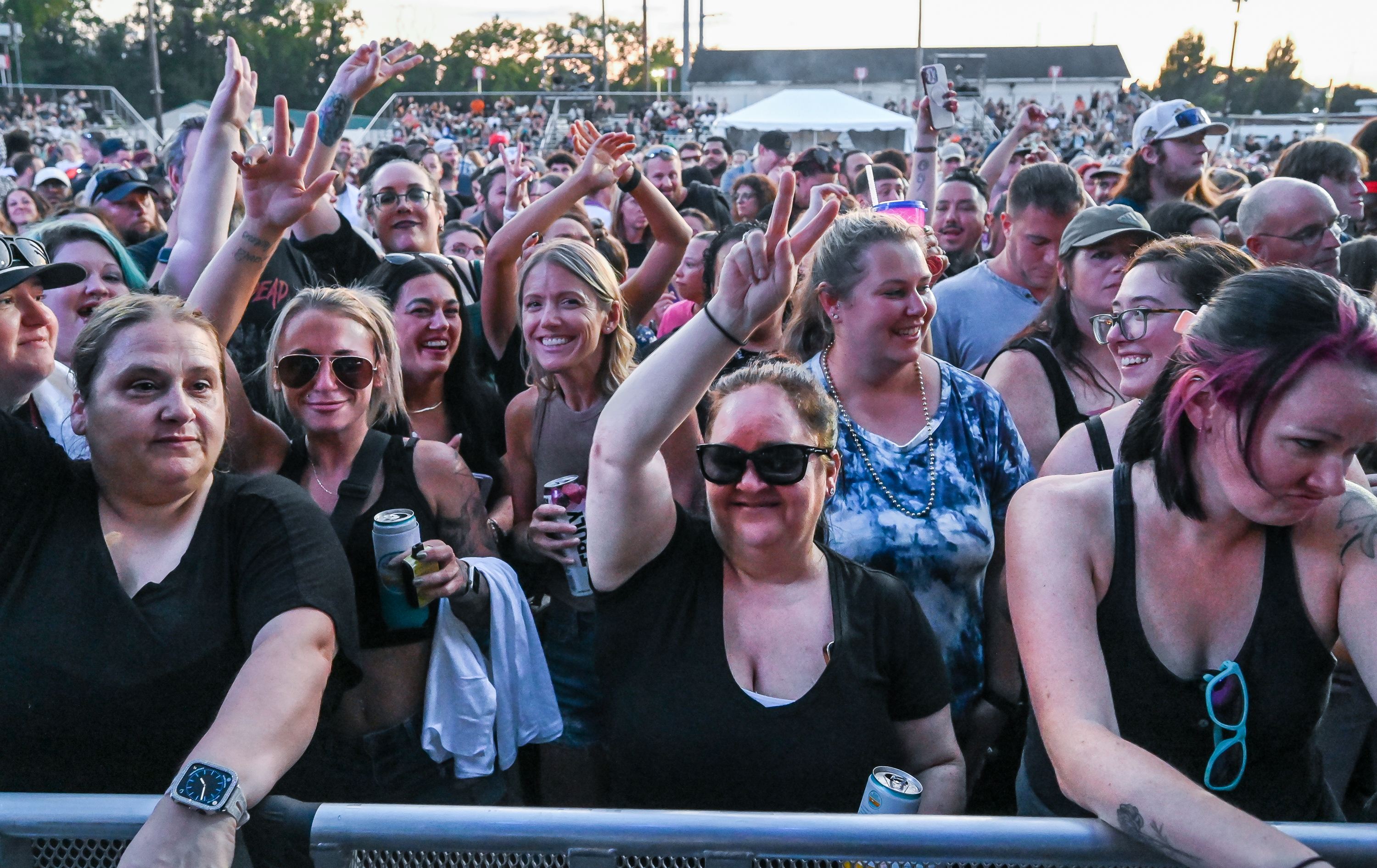 Fans pack Big E Arena for rapper Ludacris - masslive.com