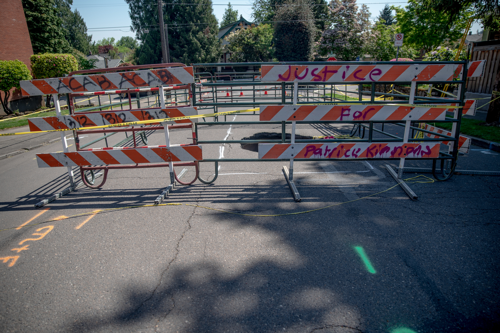 Sinkhole opens up in Portland's Mount Tabor neighborhood keeping road ...