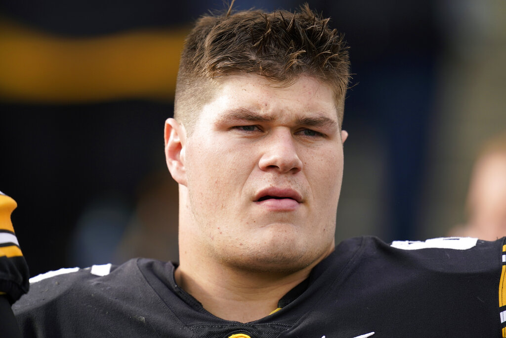 cleveland.com Mock Draft pick: Tyler Linderbaum - cleveland.com