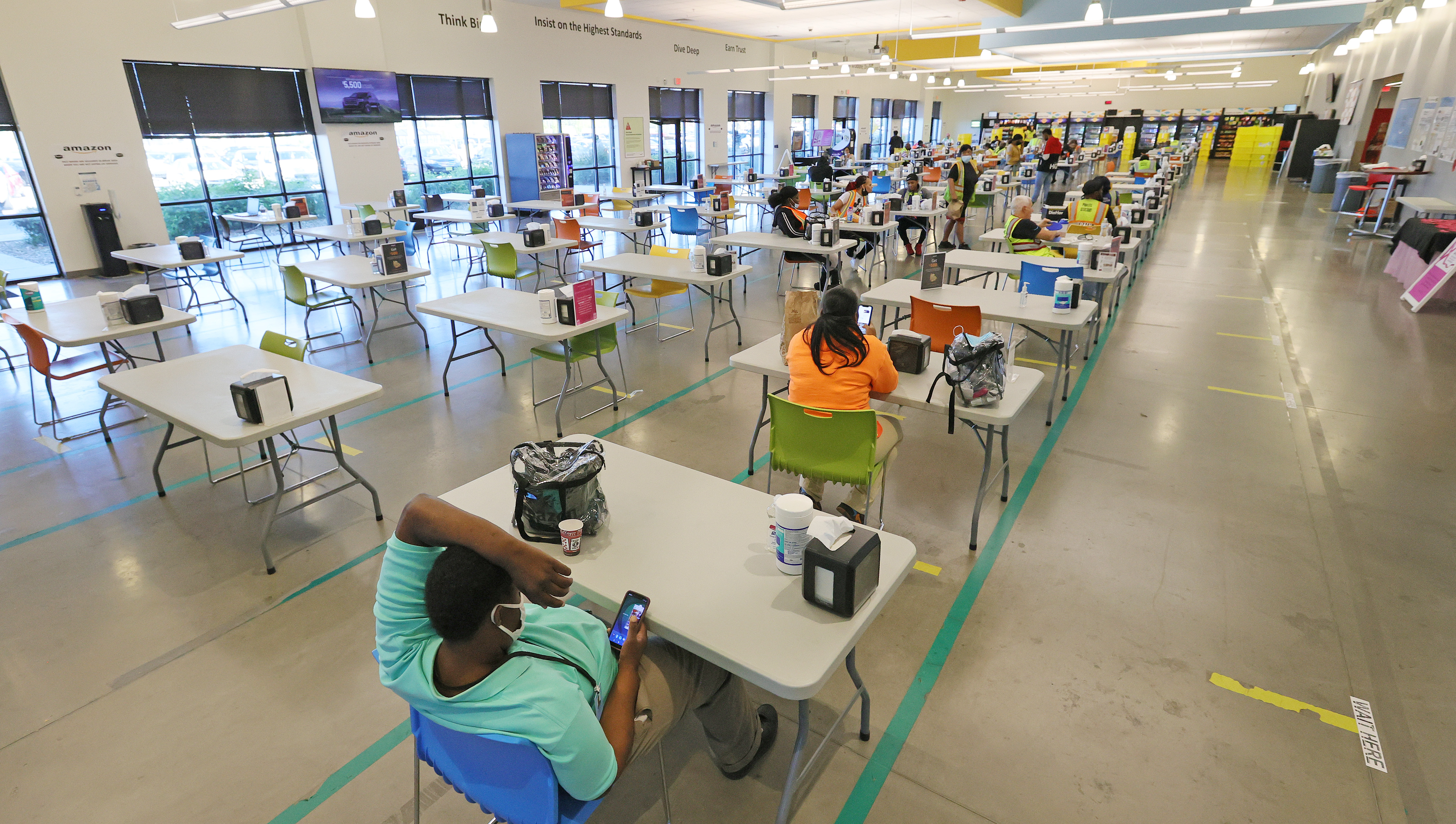 A tour of Amazon's CLE2 delivery station in North Randall as they ...