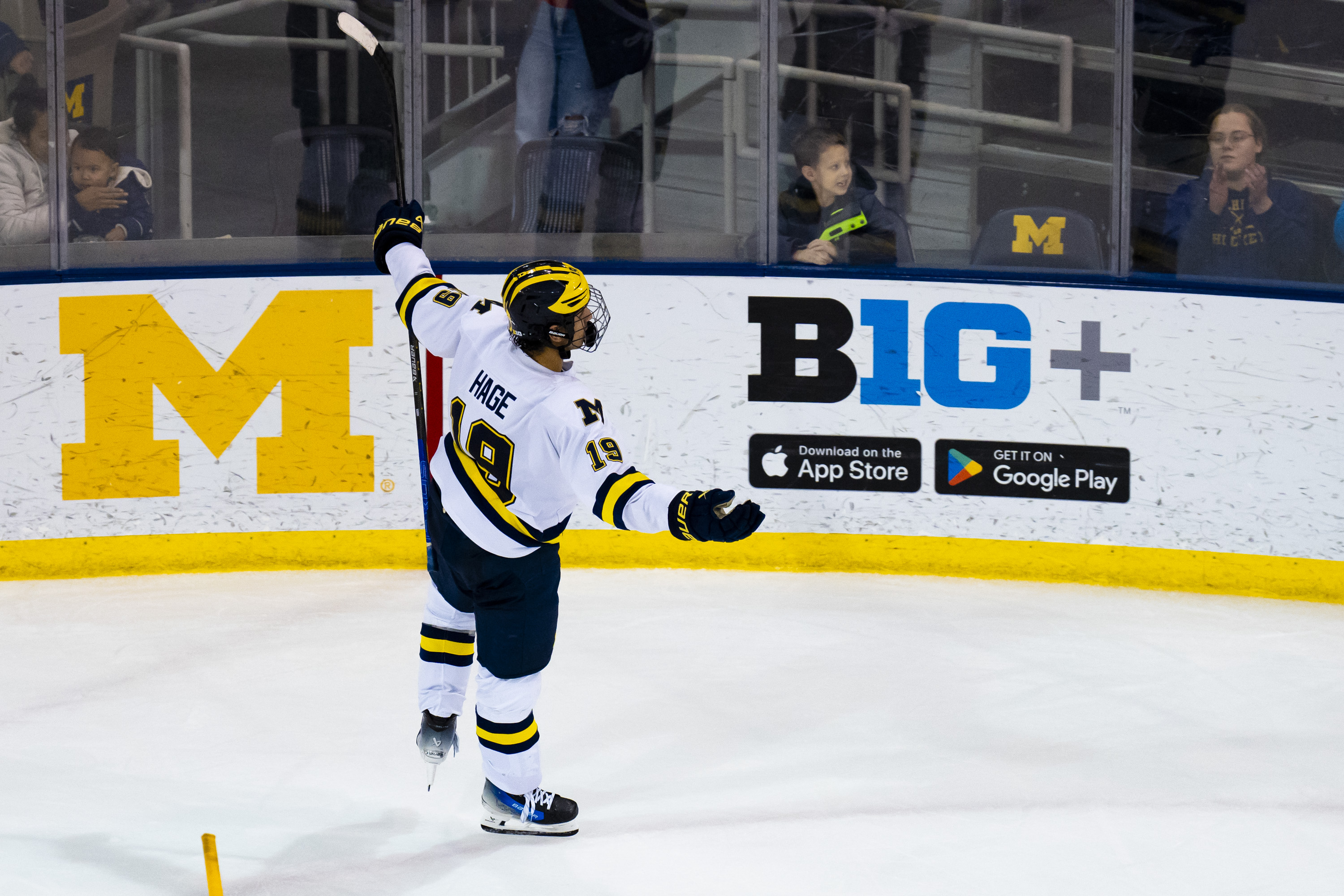 Michigan vs Wisconsin men's ice hockey game two - mlive.com