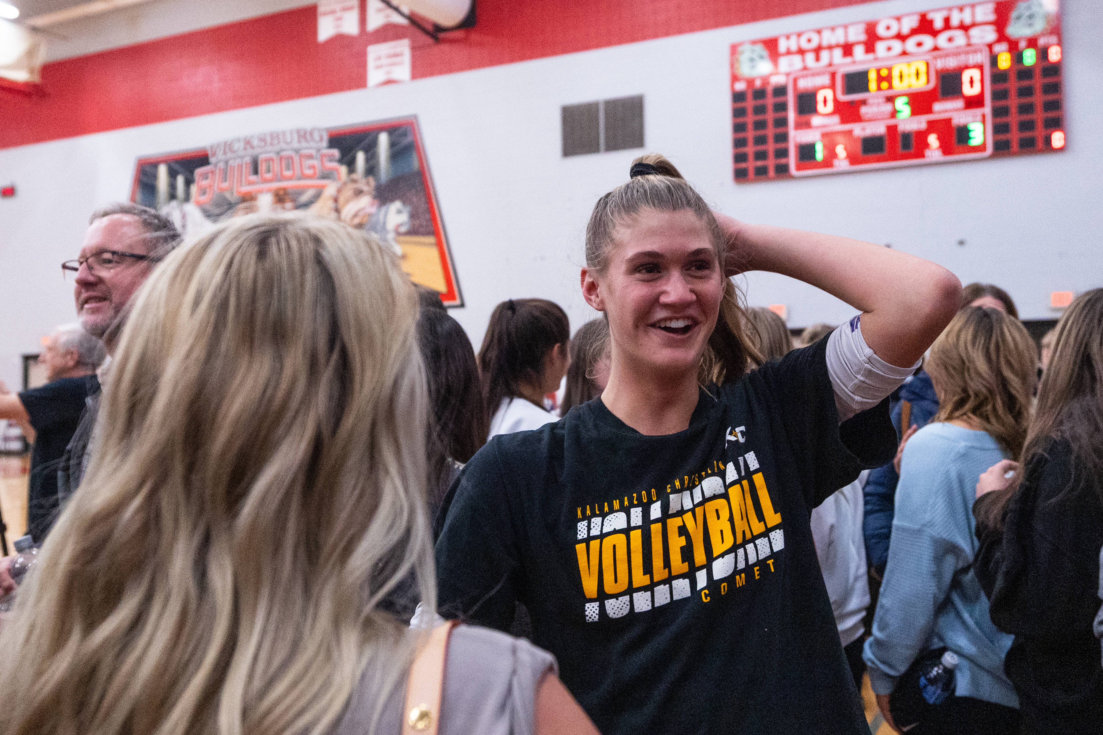 D3 volleyball state quarterfinal between Kalamazoo Christian and Pewamo ...