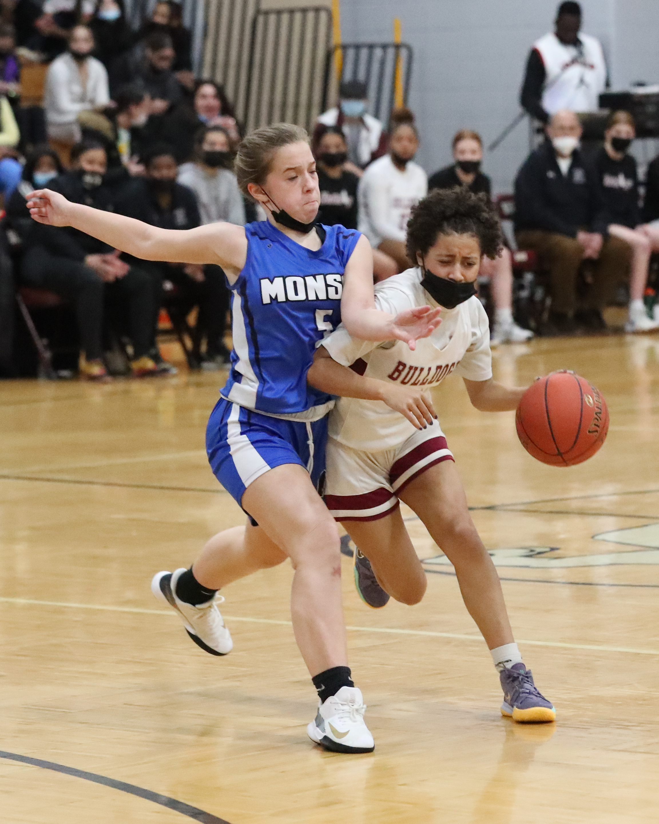 Monson vs Springfield International Charter Girls Basketball - masslive.com