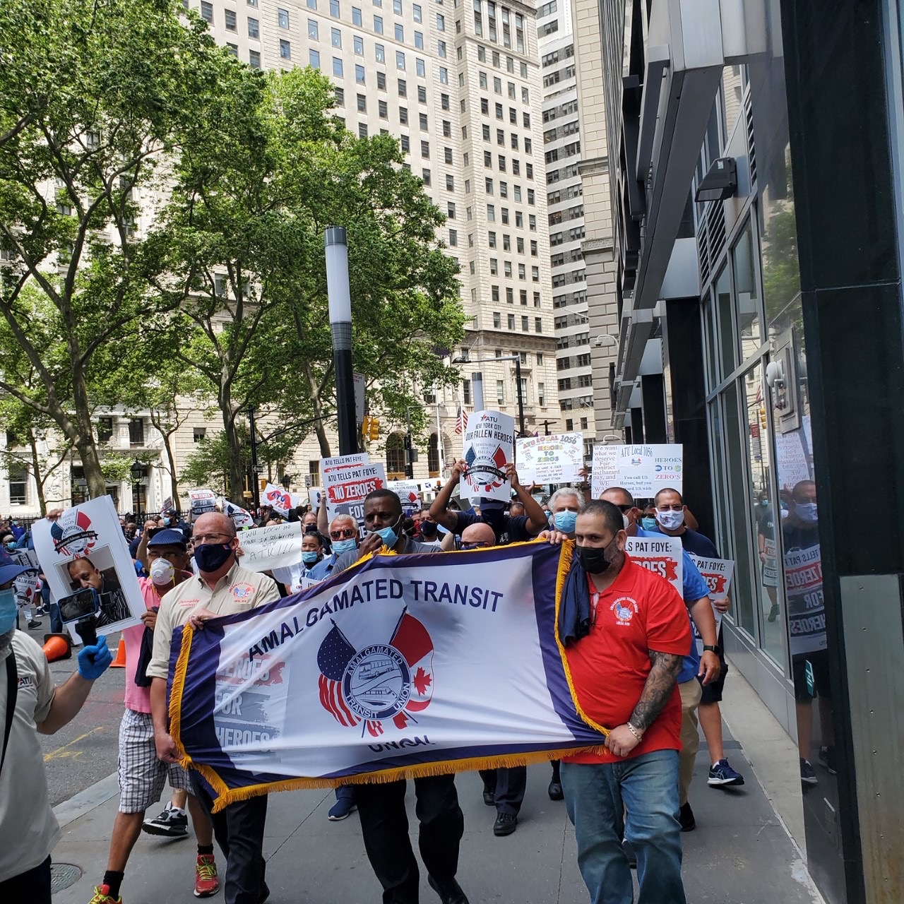 S.I. transit workers rally outside MTA HQ - silive.com