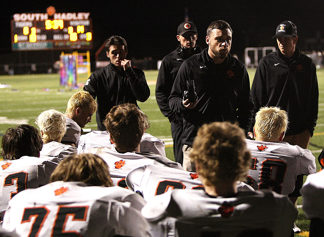 Lee vs South Hadley Football 10/24/25 - masslive.com