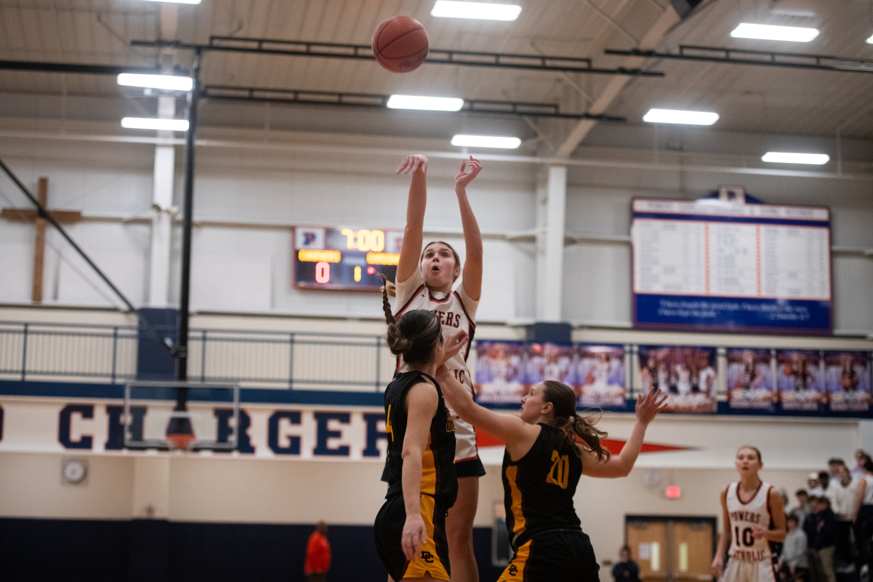 Flint Powers dominates Davison in girls basketball matchup - mlive.com