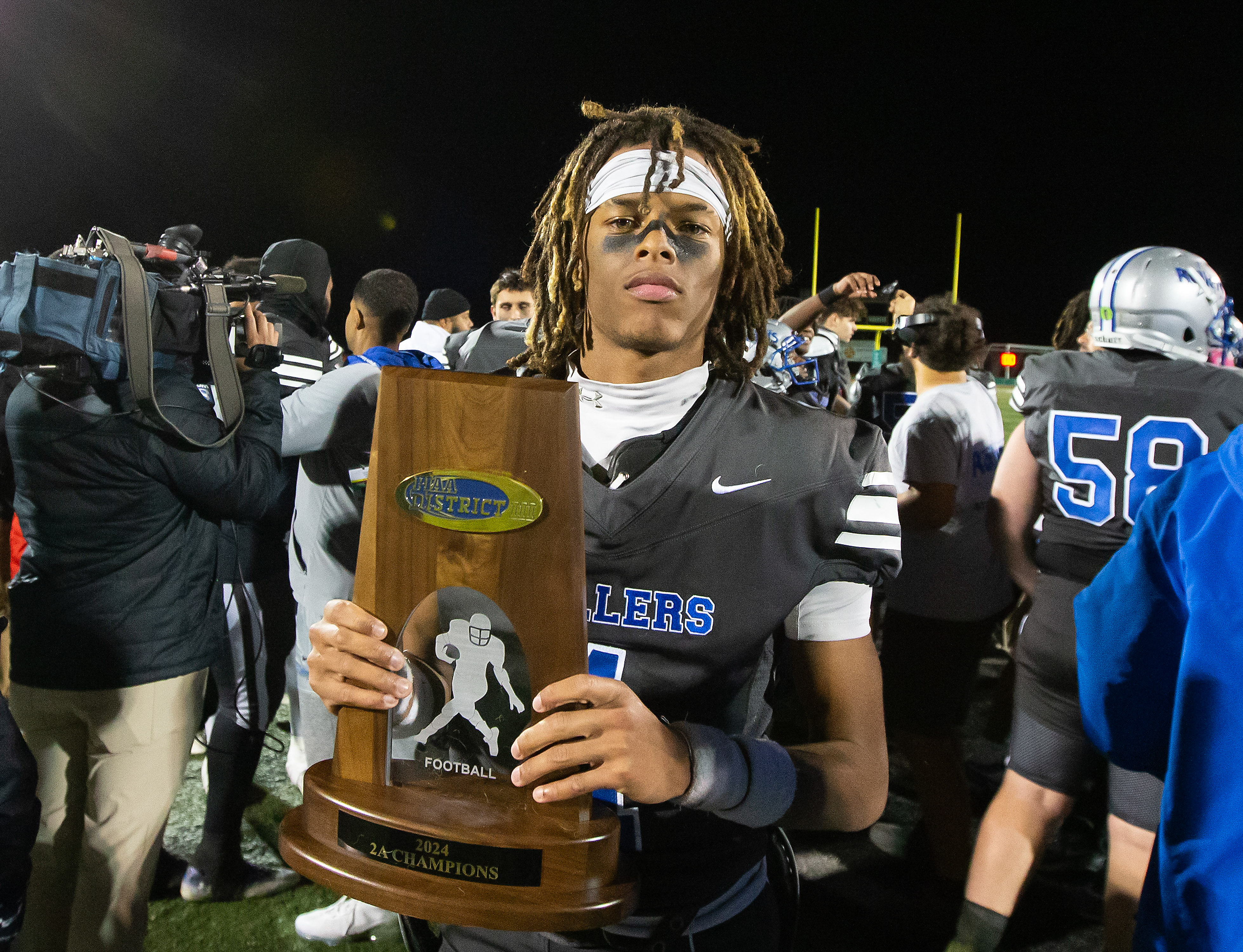 Steel-High defeats Lancaster Catholic 36-7 in District 3-2A high school ...
