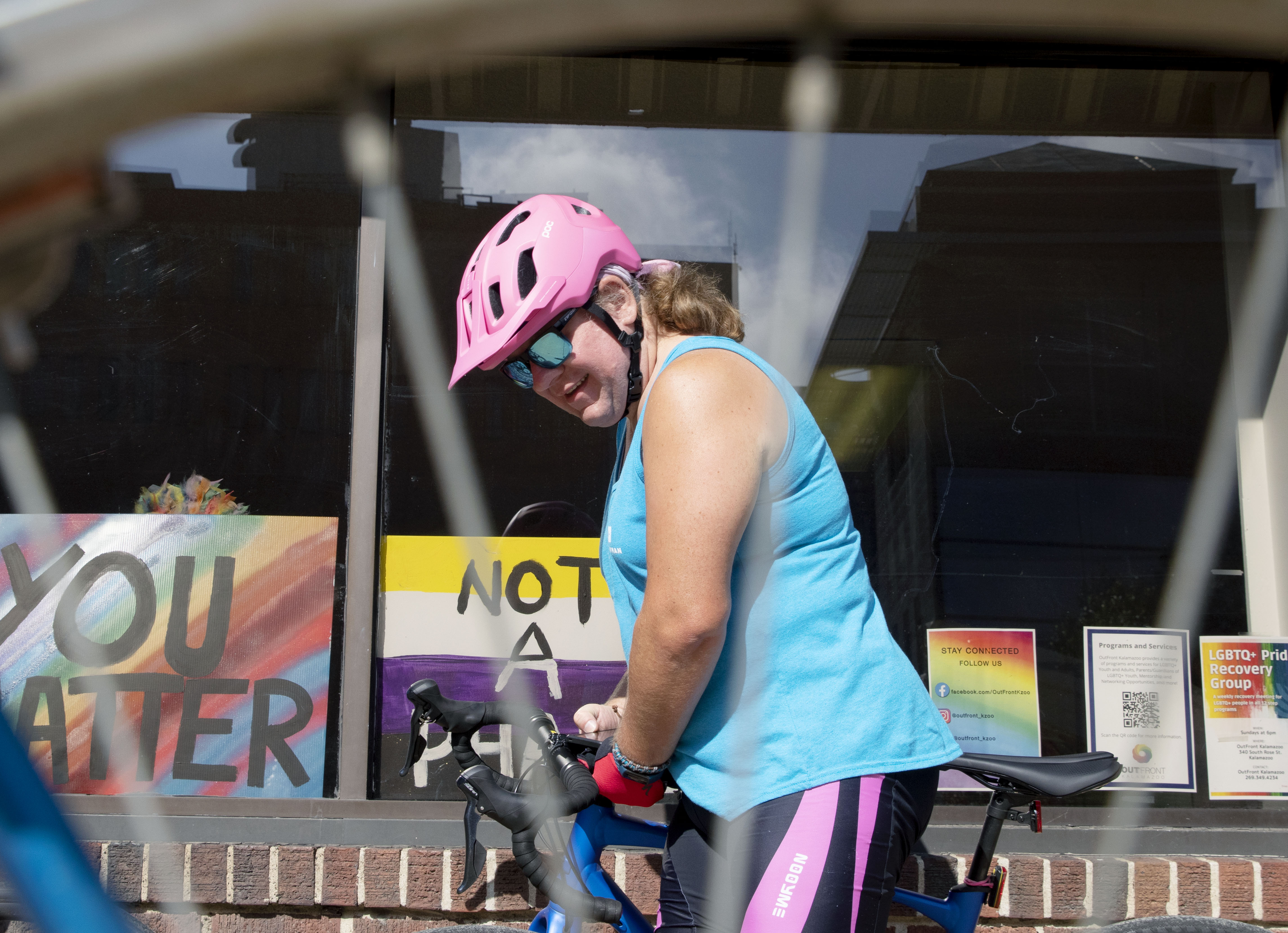 Setting out on a community cruise through Kalamazoo neighborhoods ...