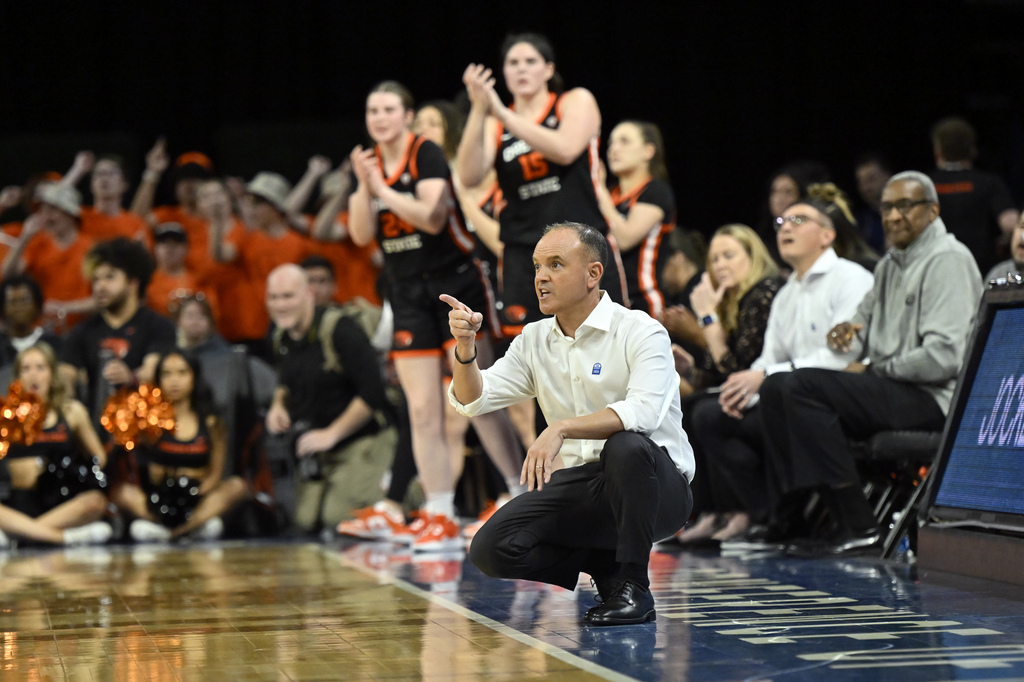 Oregon State vs. USC at Pac-12 women's basketball tournament ...