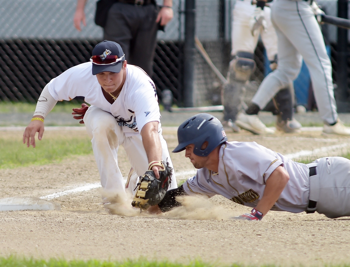 Westfield Starfires VS New Britain Bees at Bullens Field - masslive.com